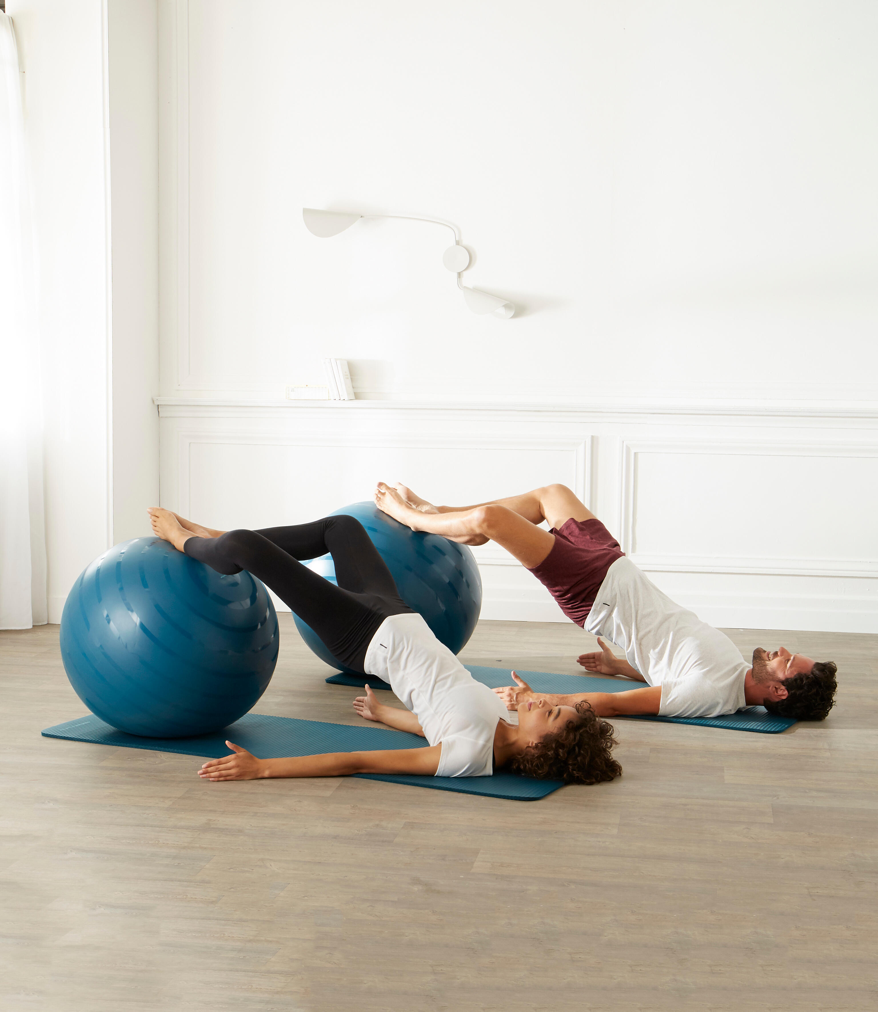 Size 3 / 75 cm Durable Swiss Ball - Blue