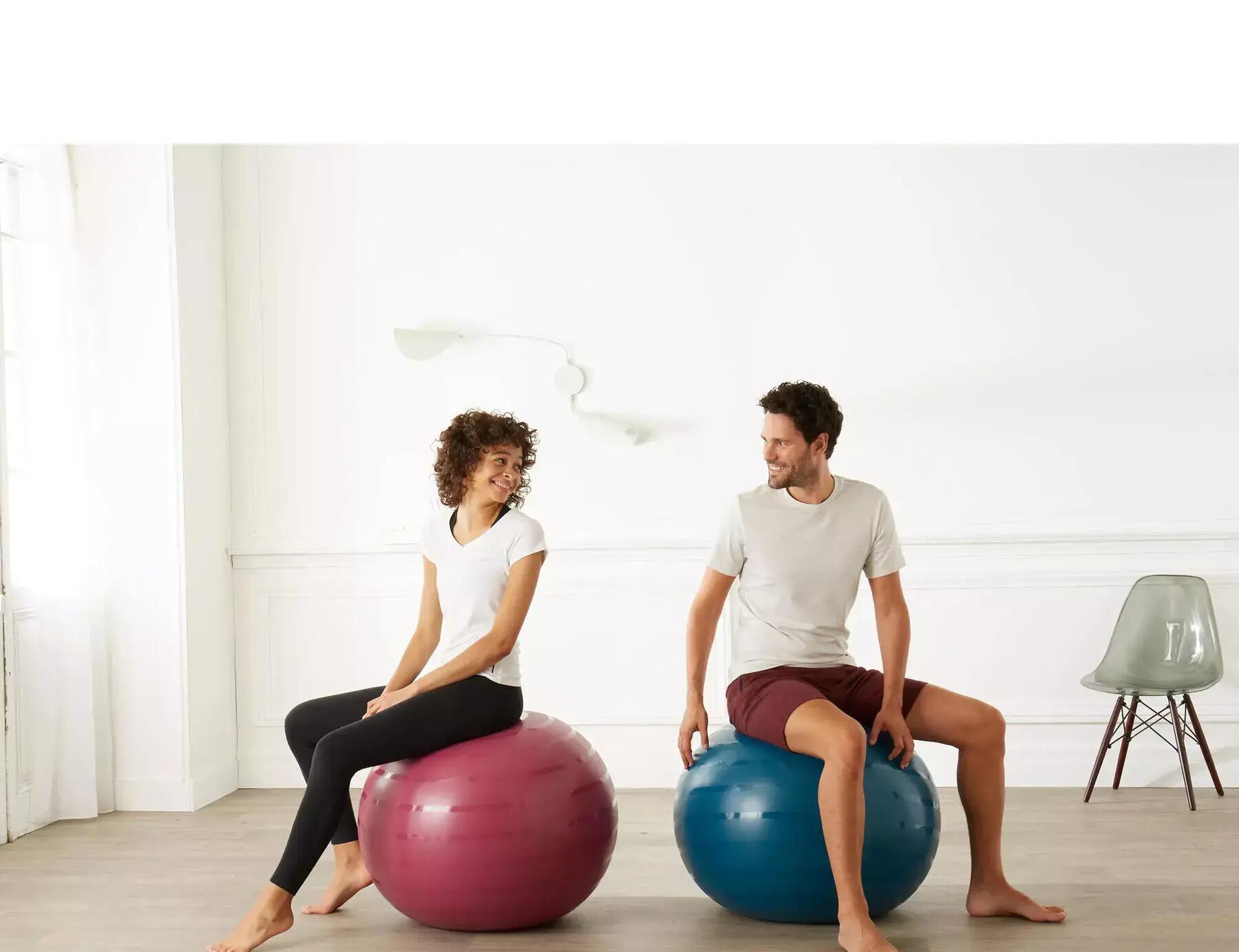 8 esercizi con la Fitball La mia routine fitness DECATHLON