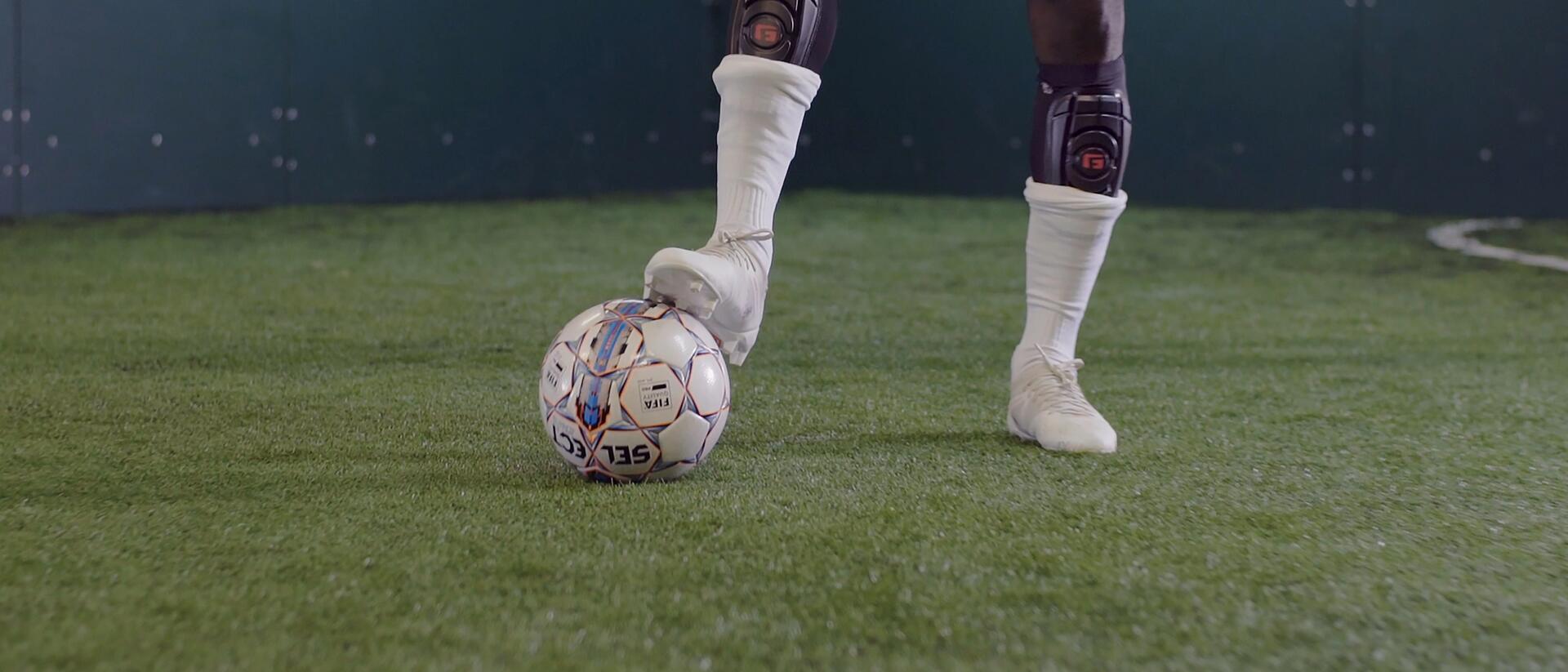 How to Do Kick-Ups & Improve Ball Control (Plus More Tips!)