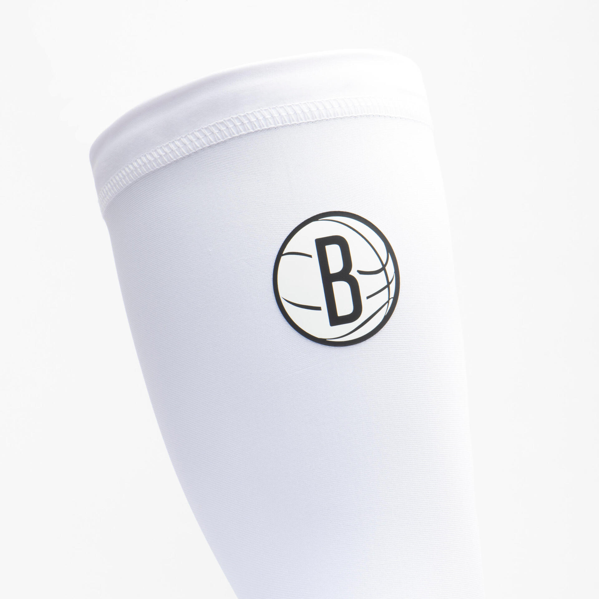 Basketball Elbow Guard E500 - White/NBA Brooklyn Nets