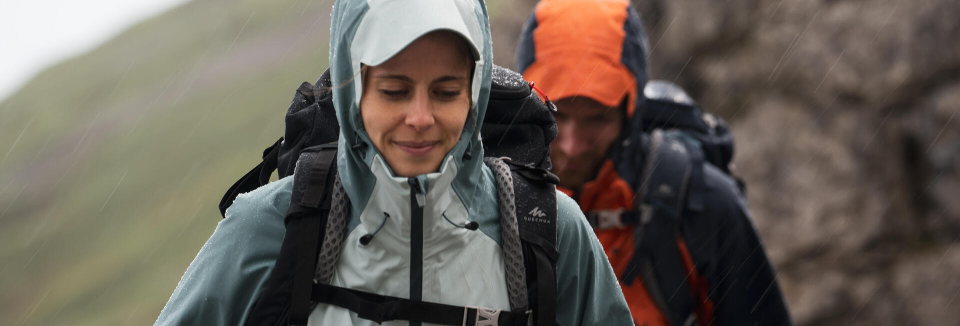 ¿Sabes cómo elegir tu chaqueta impermeable?