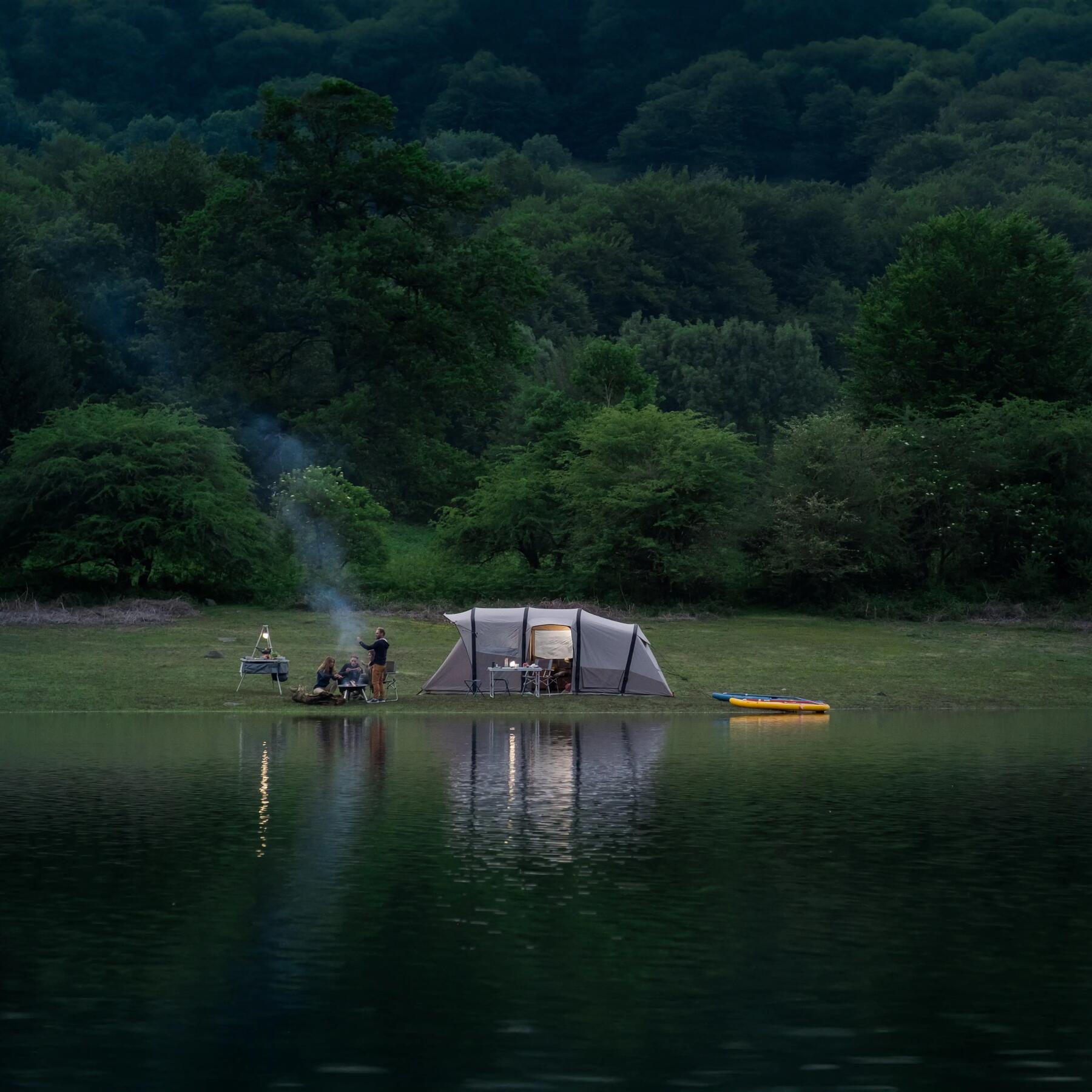 Mazowieckie: gdzie pod namiot? Pola namiotowe, campingi, lasy!