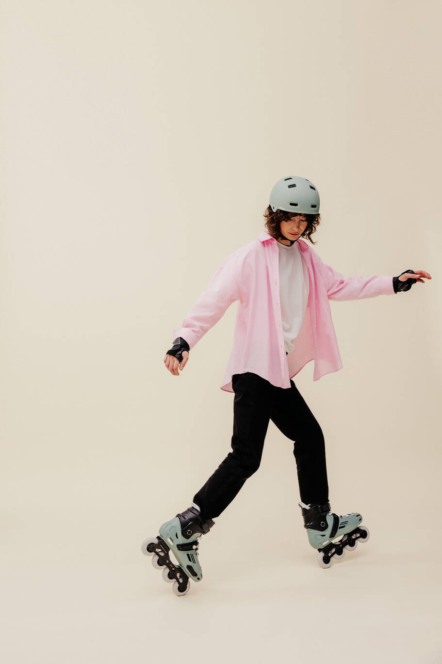 Adult Freeride Inline Skates MF500 - Light Khaki - Decathlon