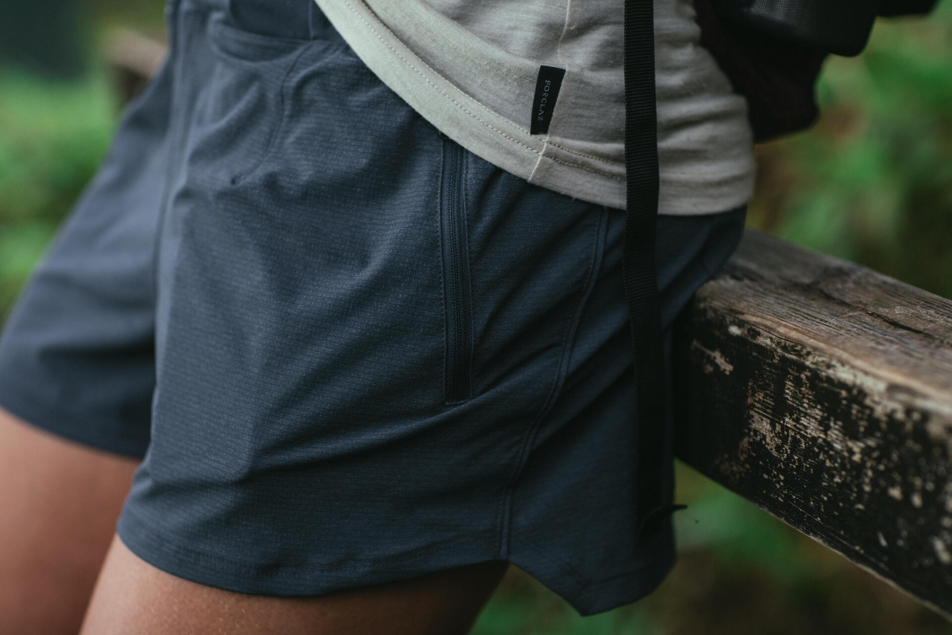 Women's Trekking Short Shorts Travel 500 - dark blue