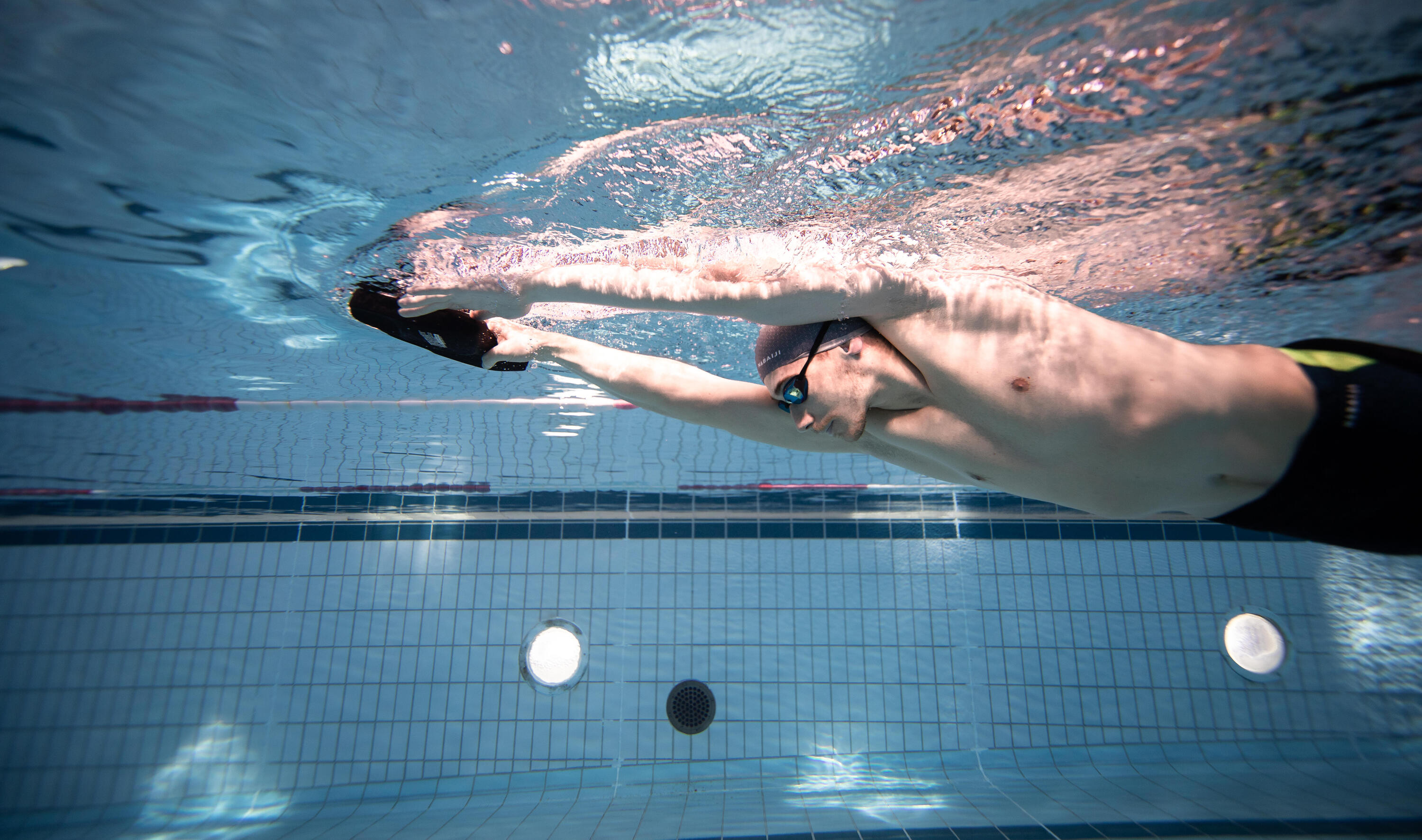 900 SWIMMING PULL KICK - BLACK