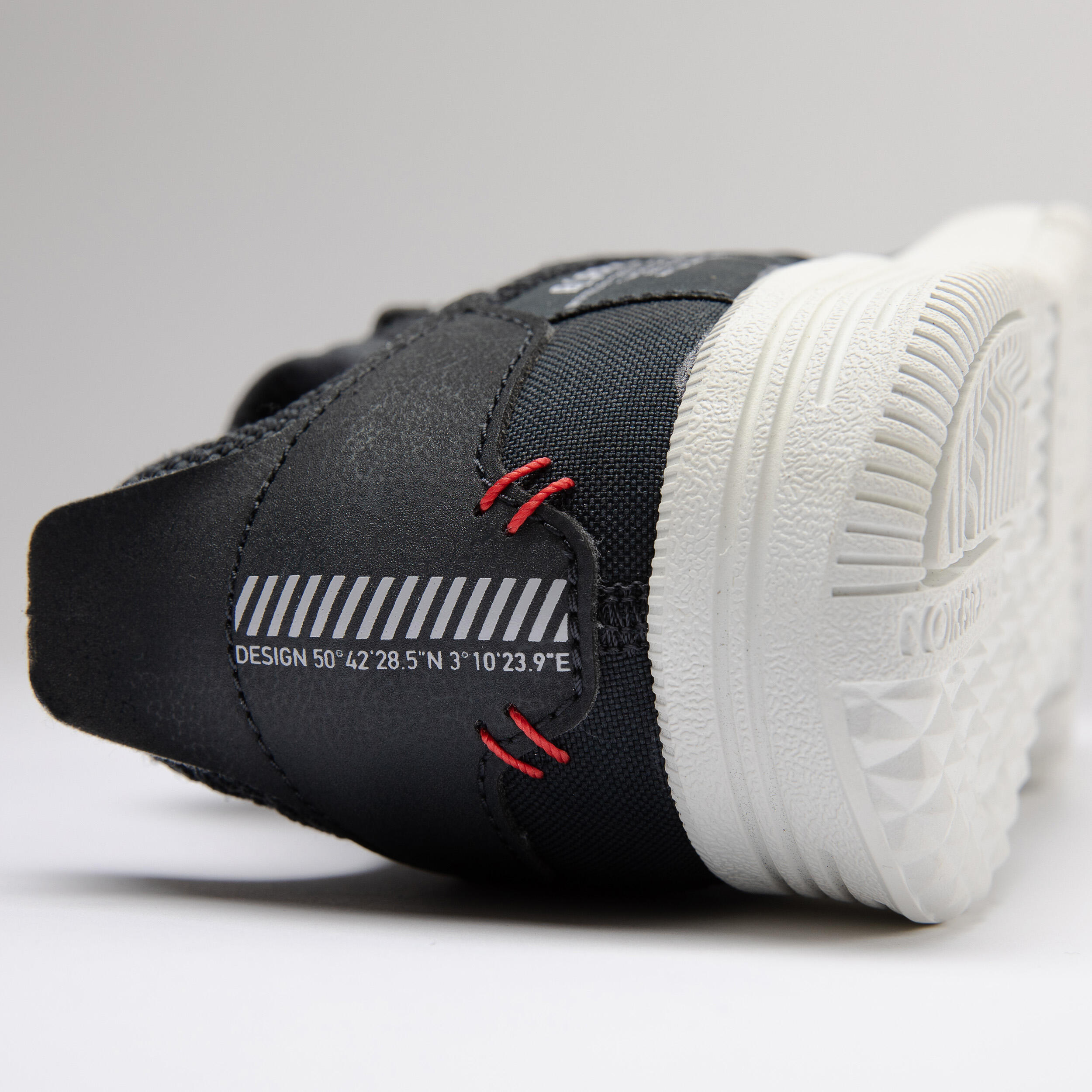 Street Football Trainers Barrio - Black KIPSTA | Decathlon