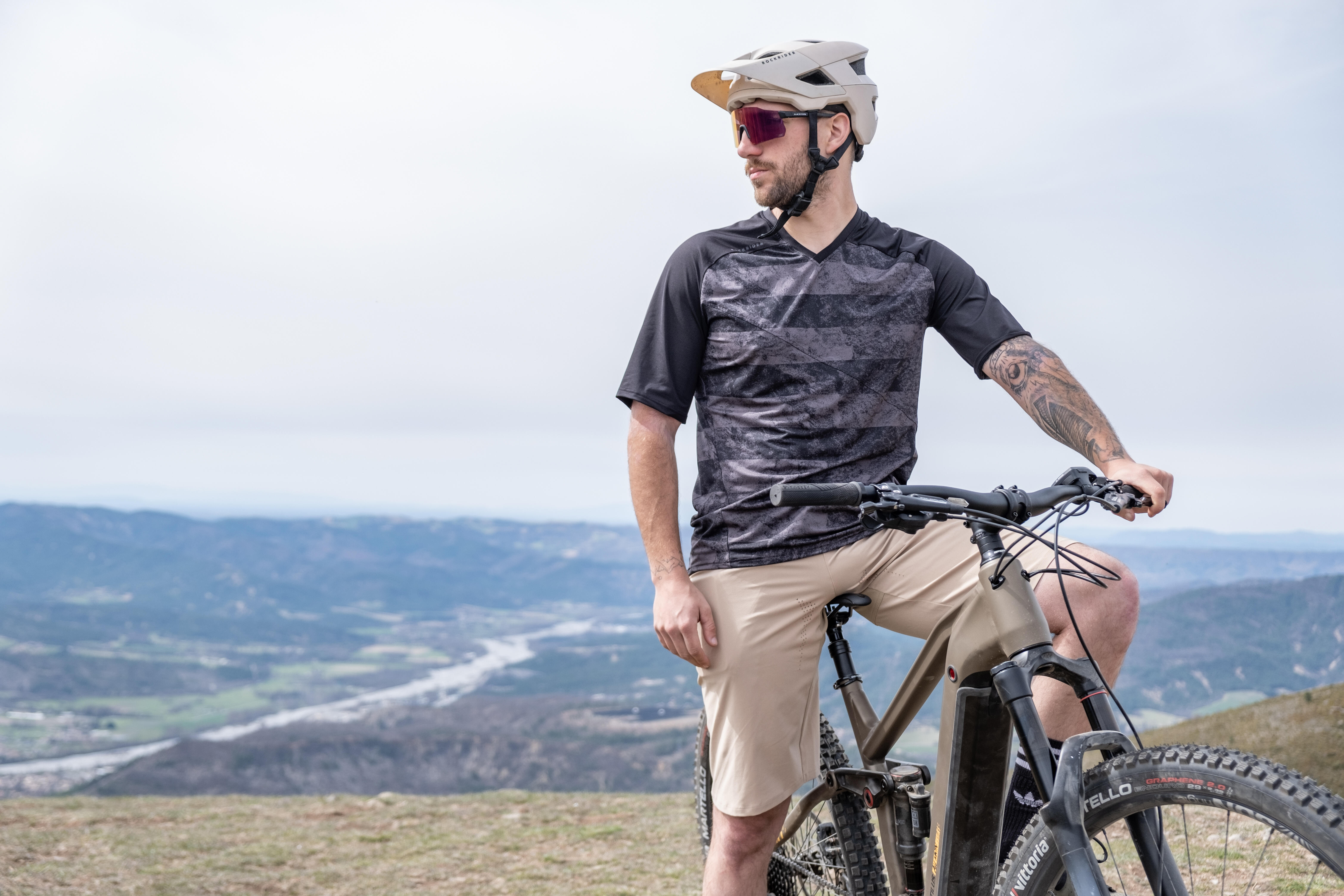 Mountain bike top store