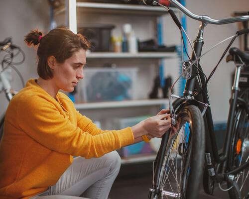 Rodzaje sterów rowerowych. Standardy sterów do roweru