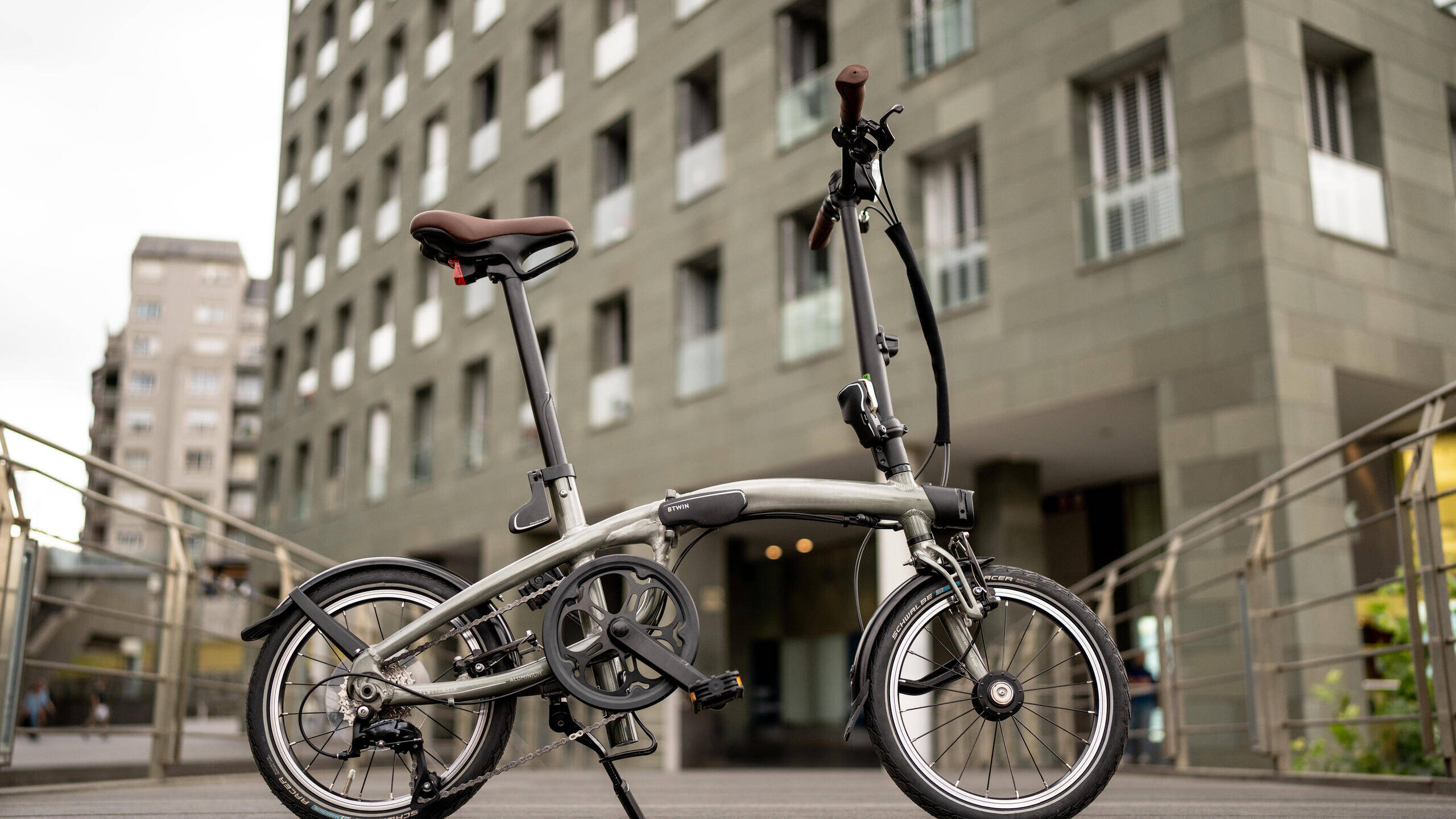 In einer Sekunde entfaltet: das neue DECATHLON BTWIN Faltrad