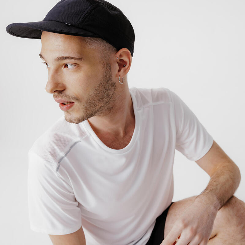 KALENJI Ademende hardloop pet 5-panel zwart | Decathlon