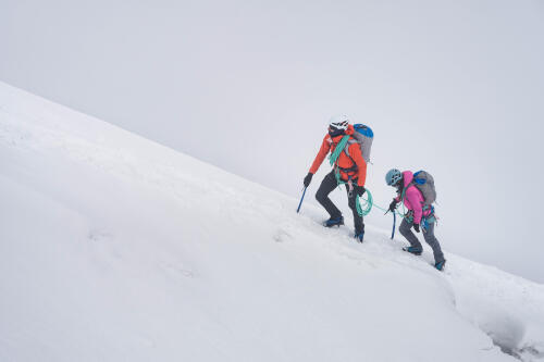 COMMENT ENTRETENIR ET AFFÛTER LA LAME DE SON PIOLET D'ALPINISME