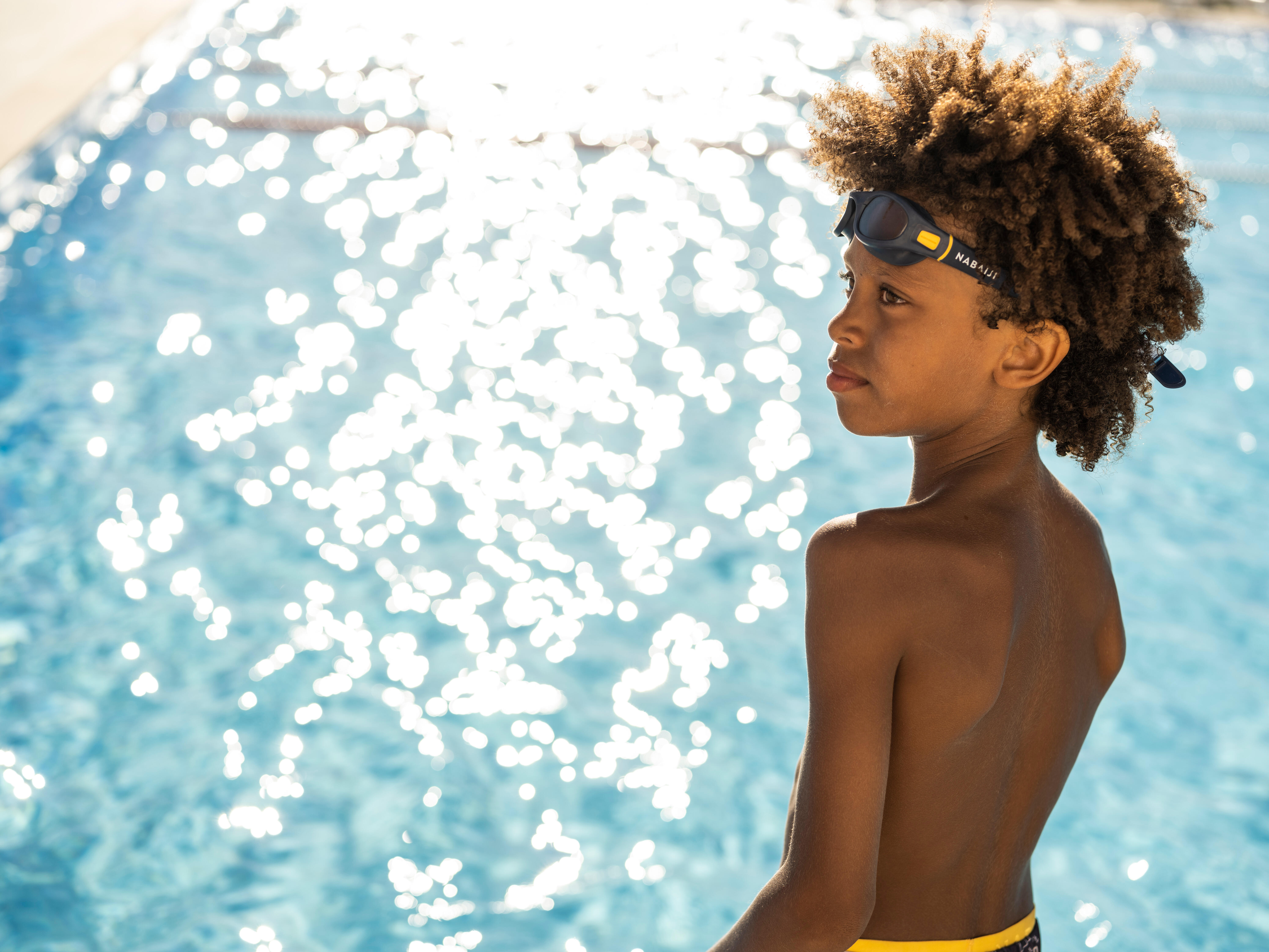 Size Small Swimming Goggles with Clear Lenses - Soft - Electric blue ...