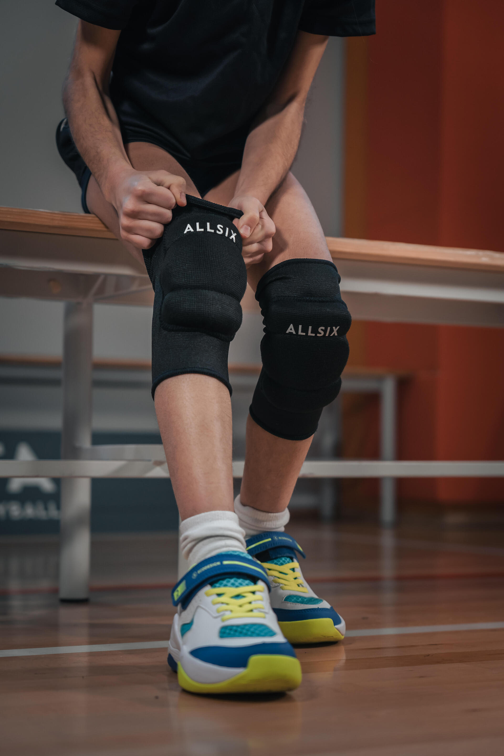 Volleyball Knee Pad Allsix VKP100 - Black
