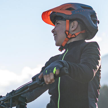 Jaki kask rowerowy dla dziecka wybrać, by było bezpieczne?