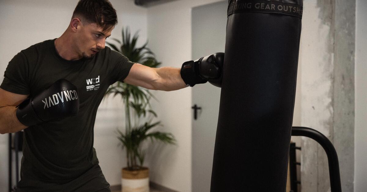 Cómo practicar boxeo en casa