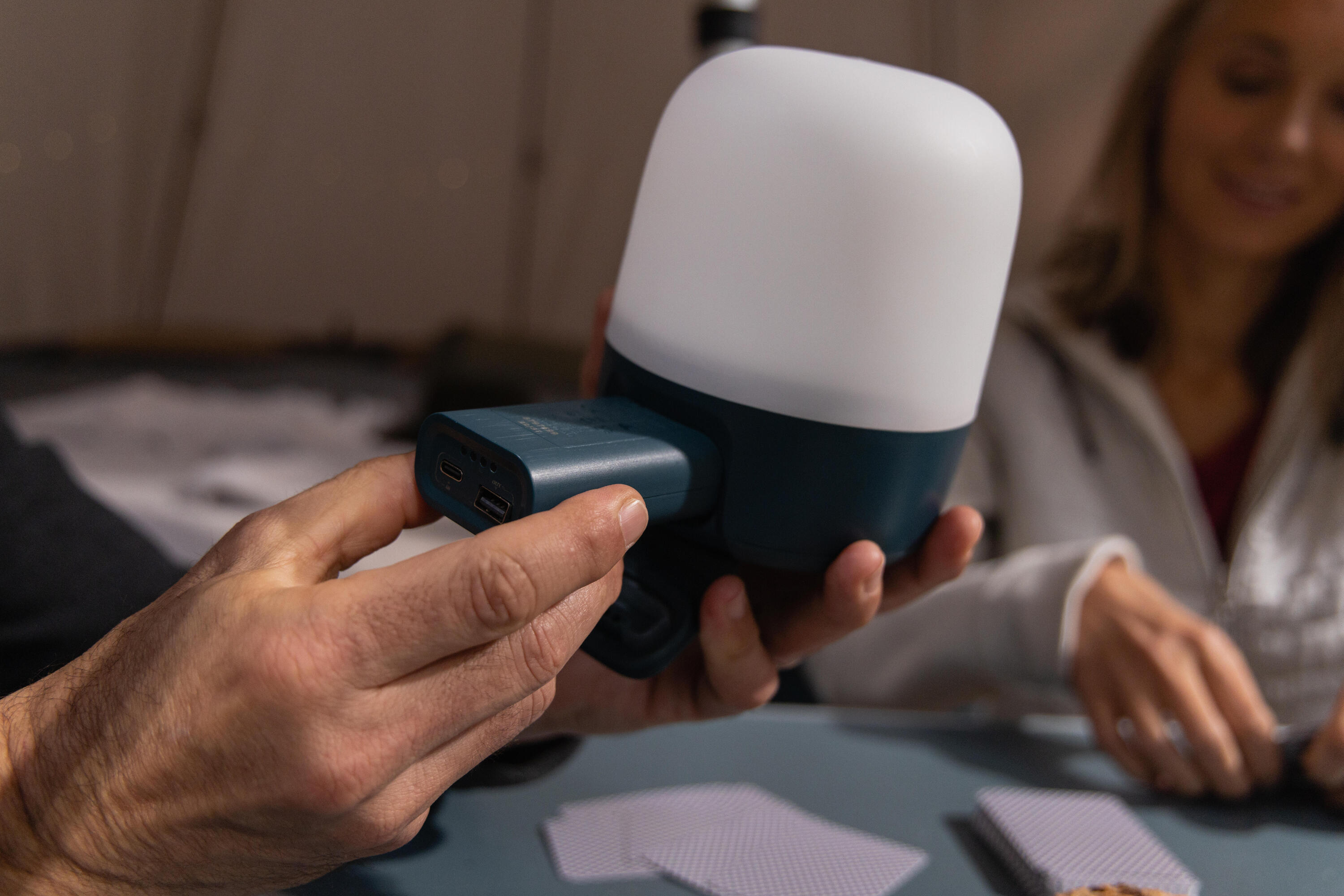 400lm rechargeable camping lamp and external battery BL400 | Decathlon