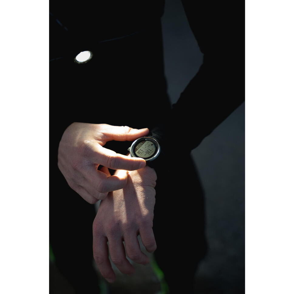 Lampe de running pectorale run light 250 fw19 noire KIPRUN | Decathlon