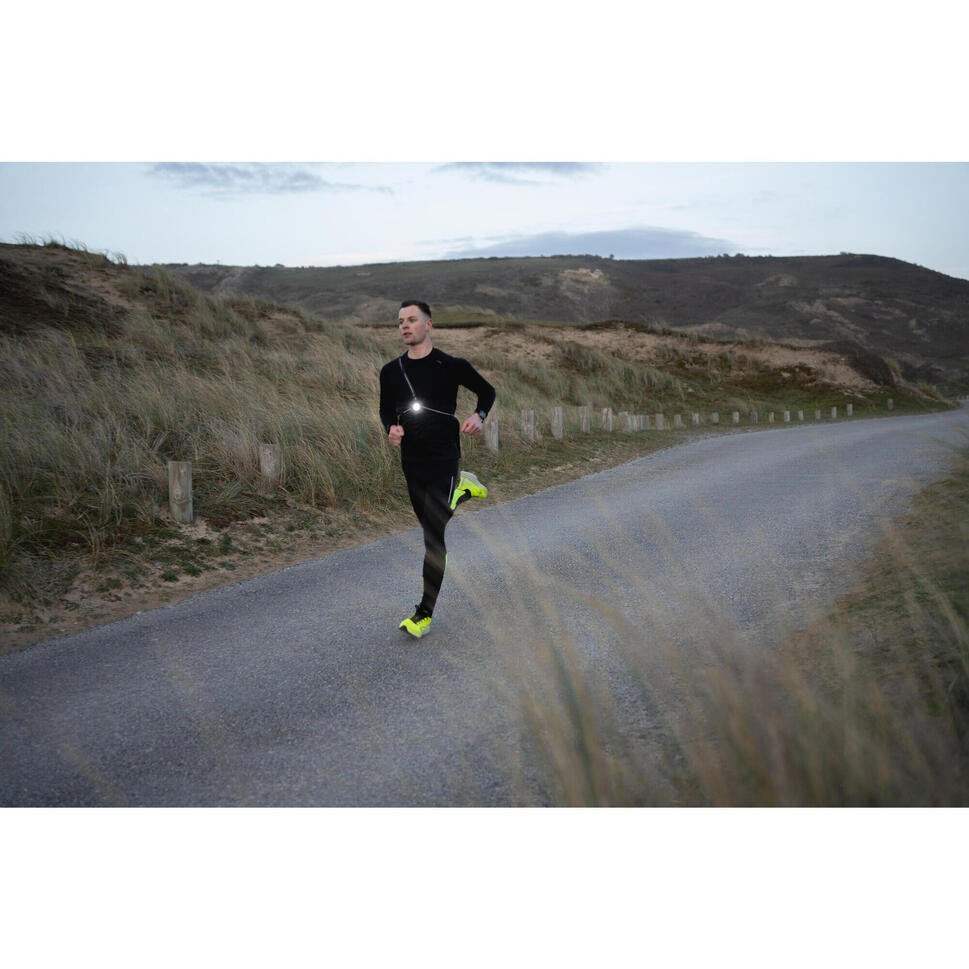 Lampe de running pectorale run light 250 fw19 noire KIPRUN | Decathlon