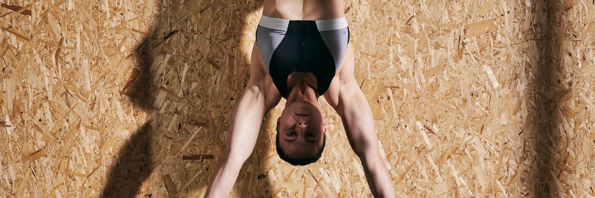 Pompki w staniu na rękach przy ścianie (HSPU) – jak wykonać?