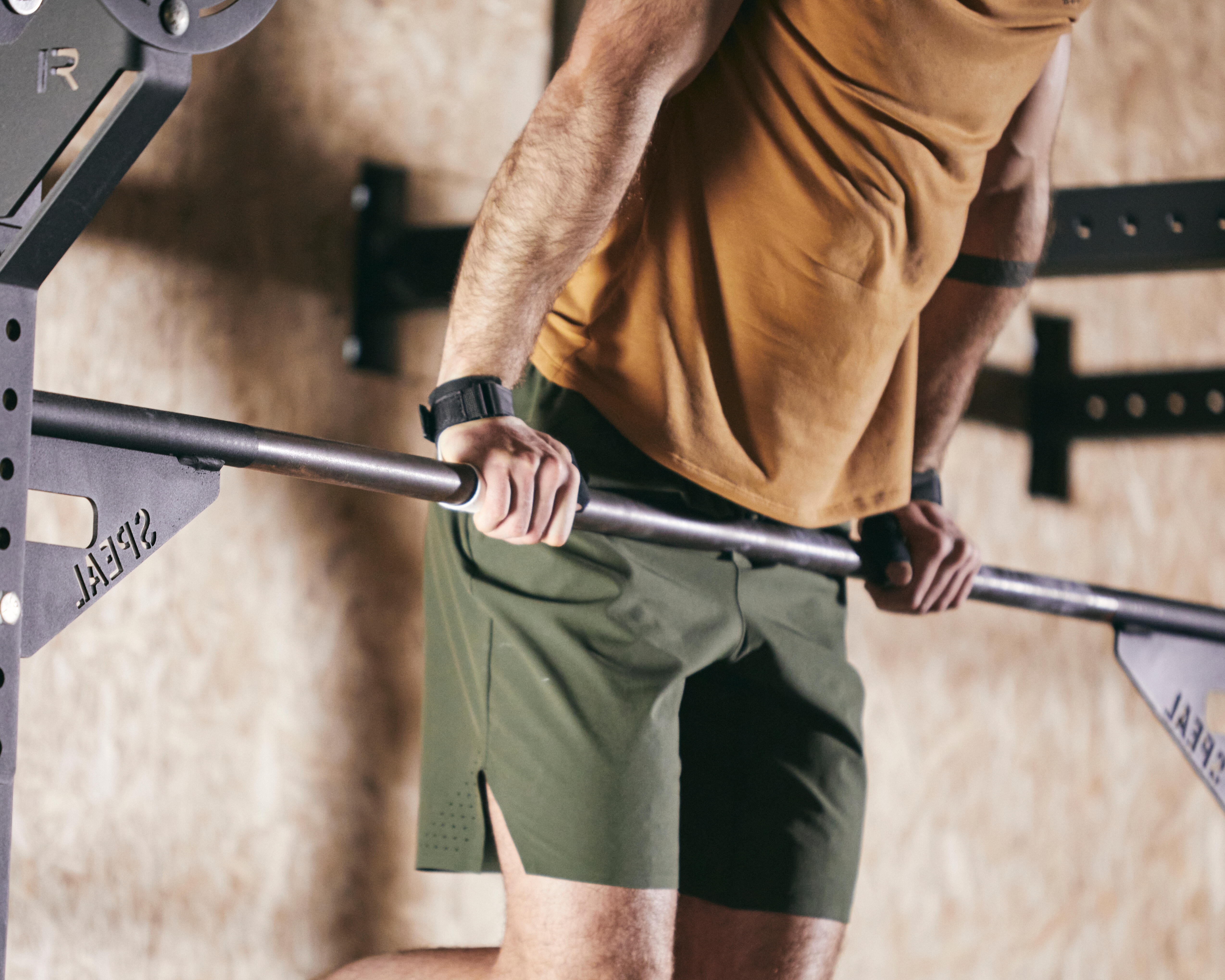 Men’s Breathable Cross-Training Shorts - Deep khaki - Domyos - Decathlon