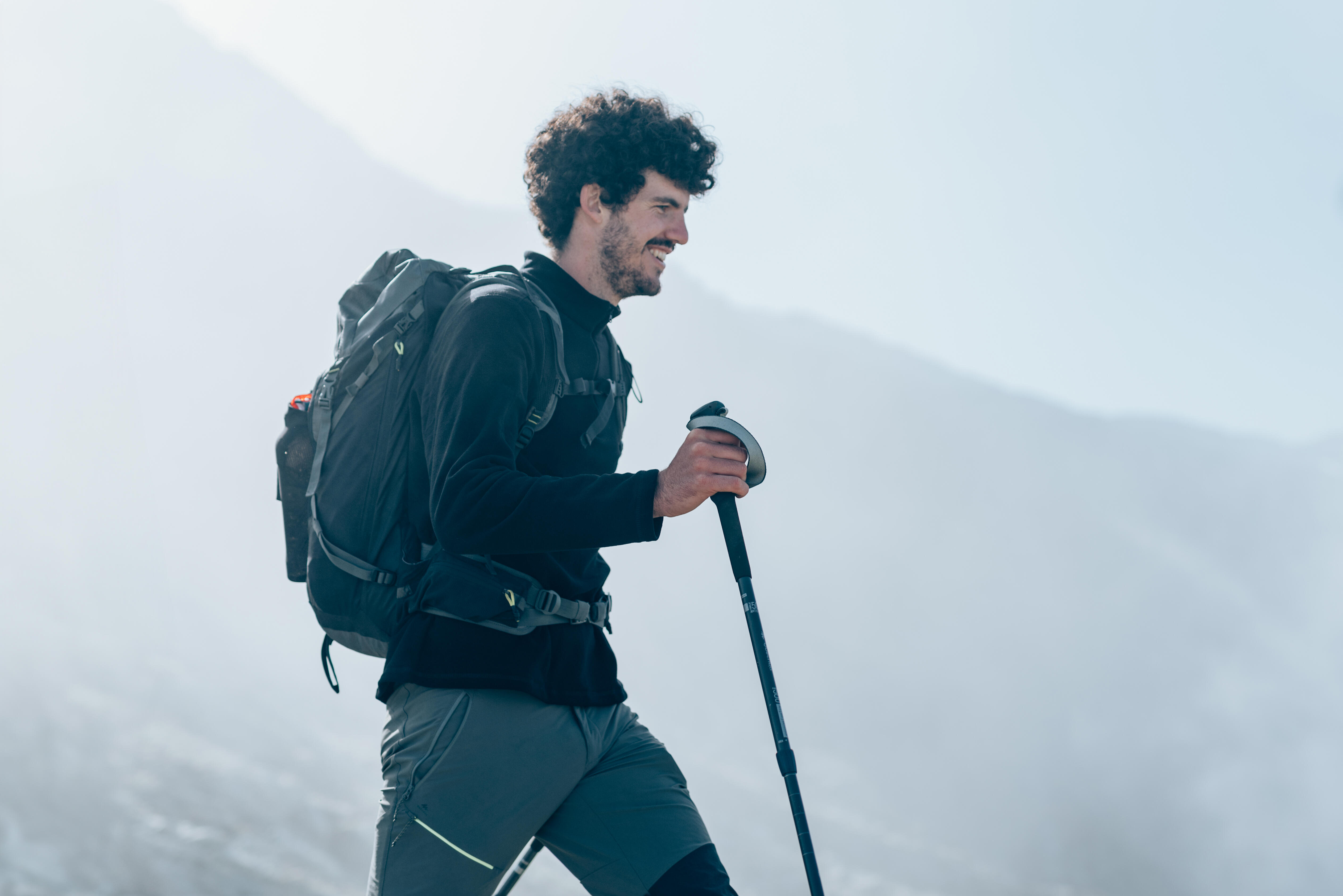 Chandail de randonnée en polaire homme – MH 100 - Noir - Quechua ...
