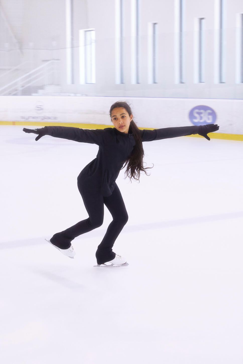 Figure & Ice Skating Shop | Skates, Clothing, Equipment | Decathlon