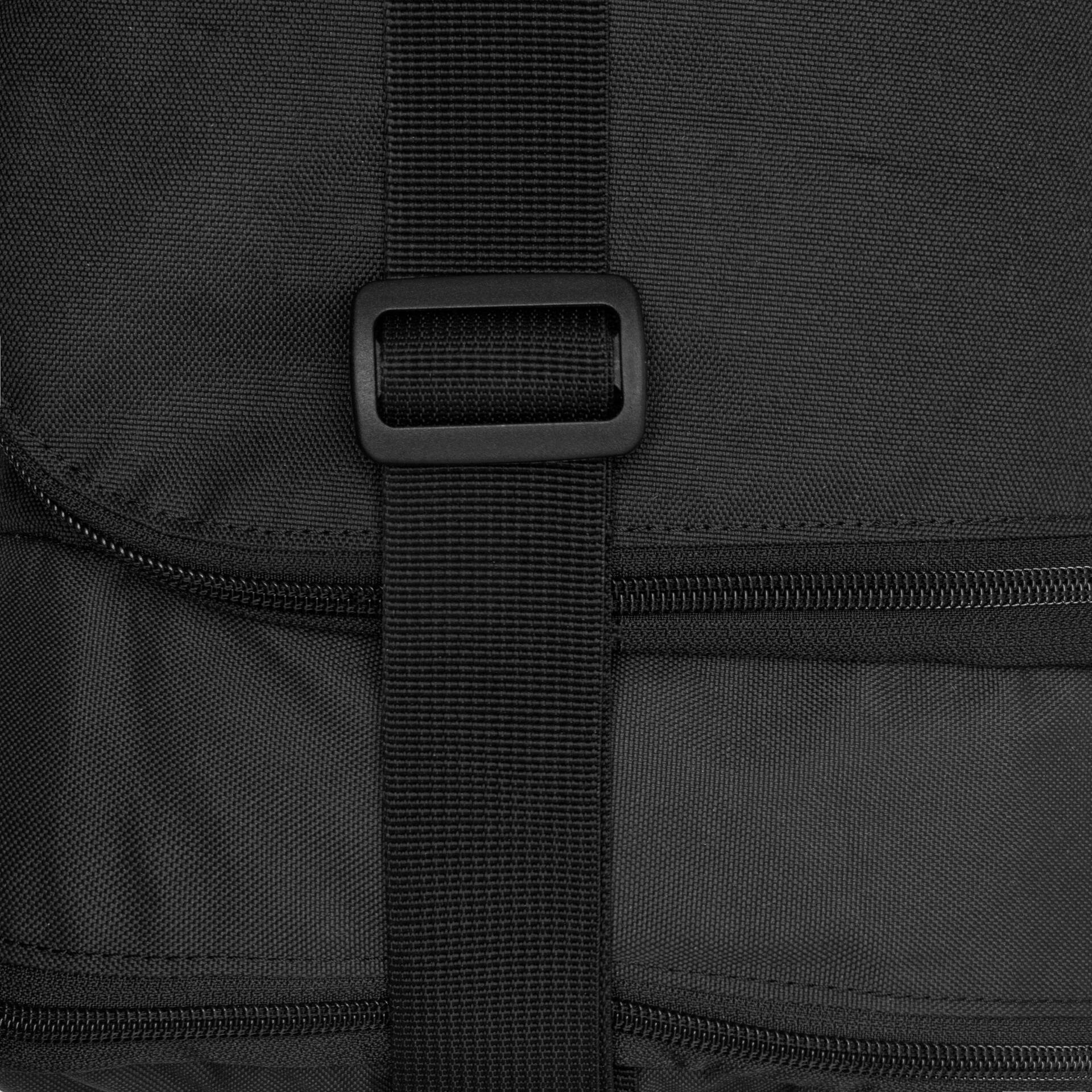 Sports Shoulder Bag Essential 20 L - Black