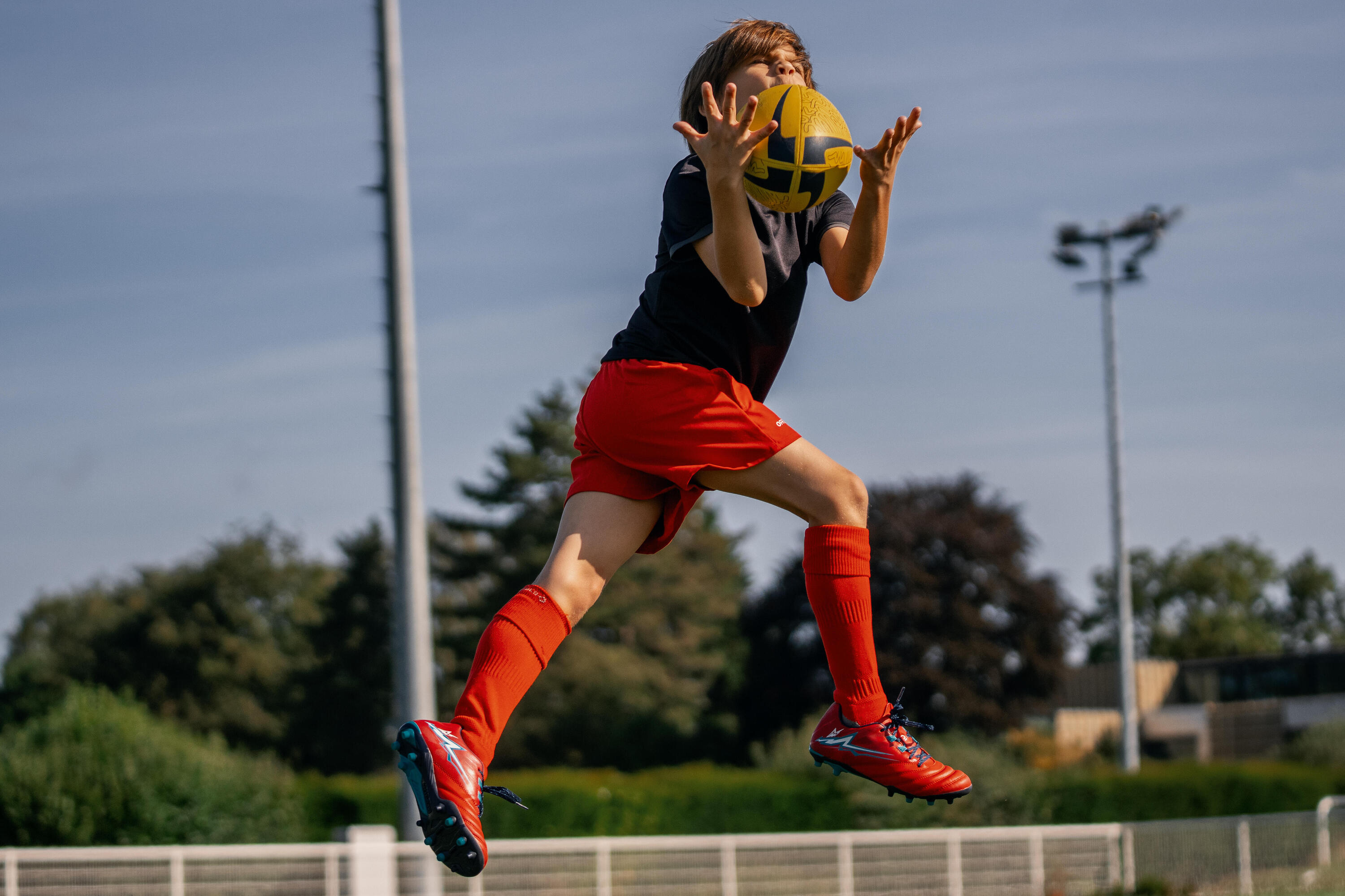 Kids' Knee-Length Rugby Socks R500 - Red KIPSTA | Decathlon