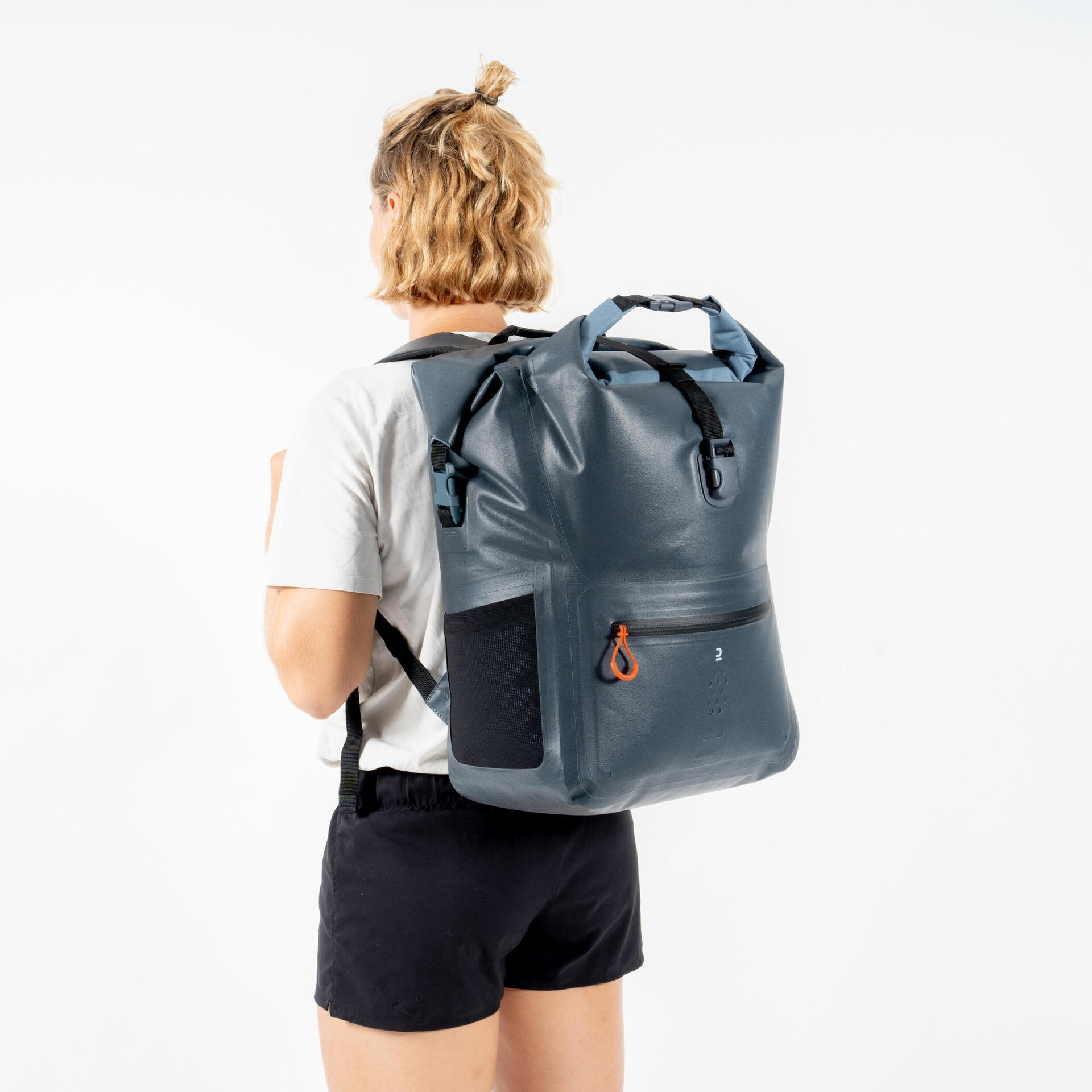 35 L IPX6 waterproof backpack, 2 sections (dry, wet).