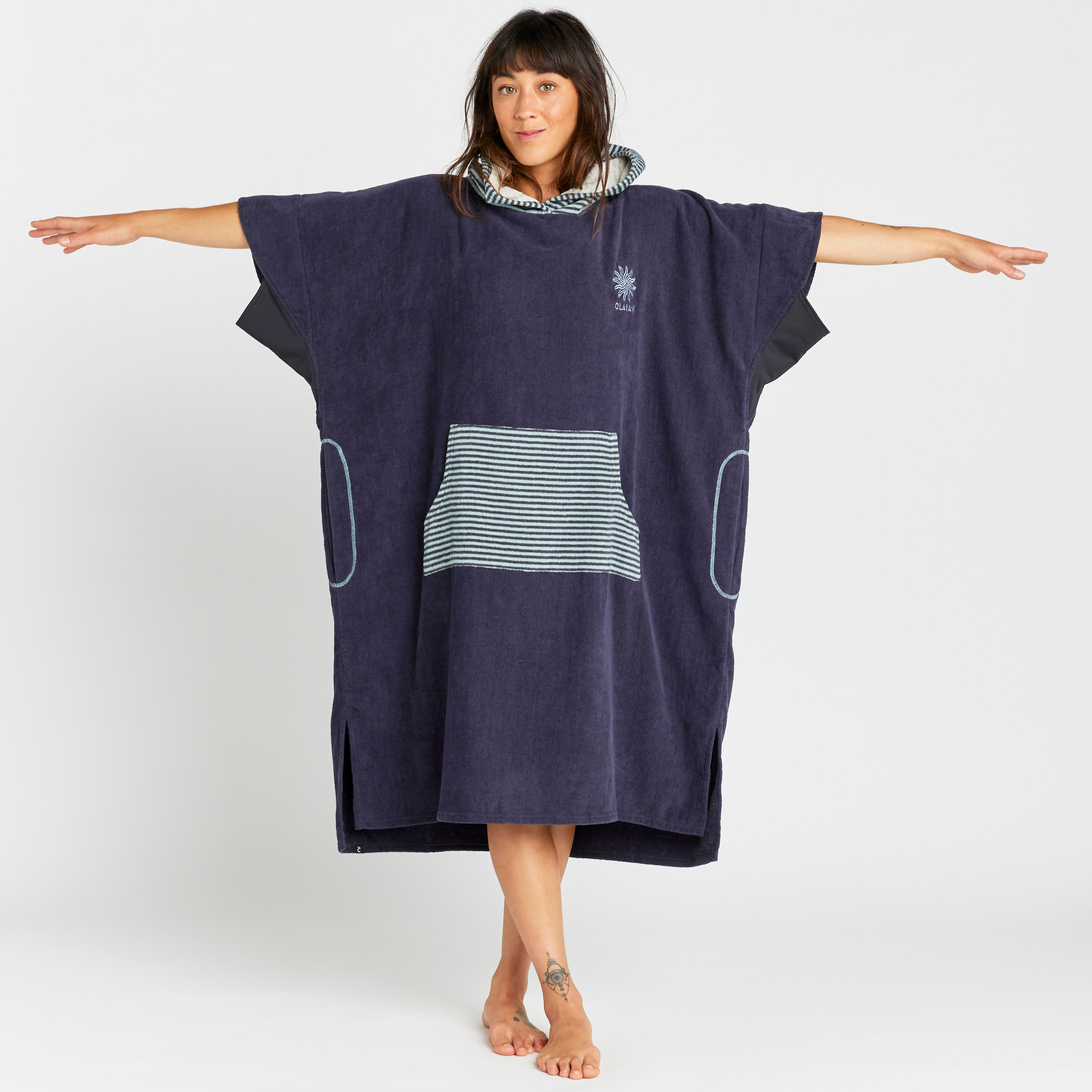 Adult surf beach poncho -150 cm, 900 Fish blue grey - Decathlon
