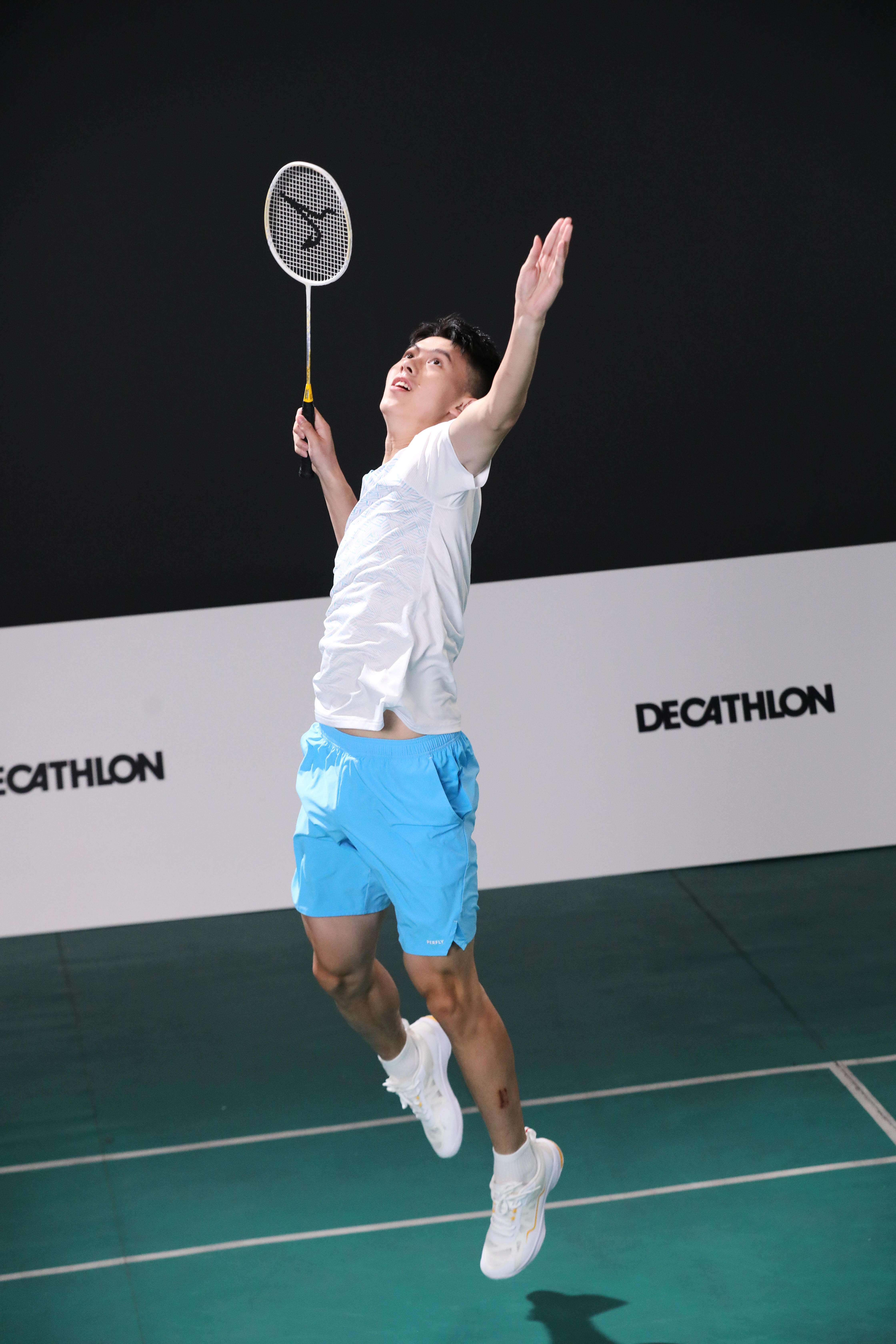 Men’s Badminton Shoes - BS 560 Lite - Snow white, Gold yellow - Perfly ...