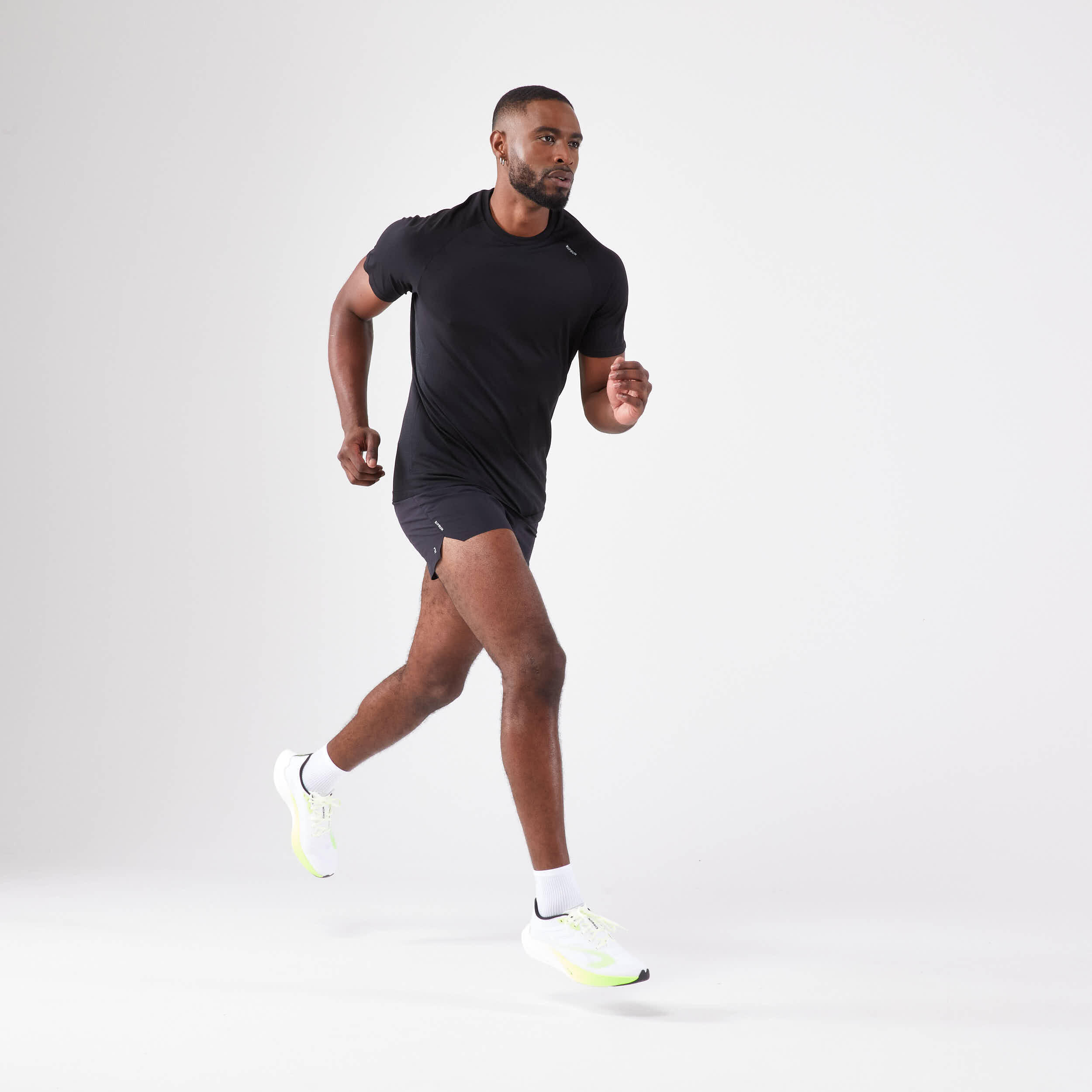 Men’s Seamless Running T-shirt - Run 500 - smoked black, graphite grey ...