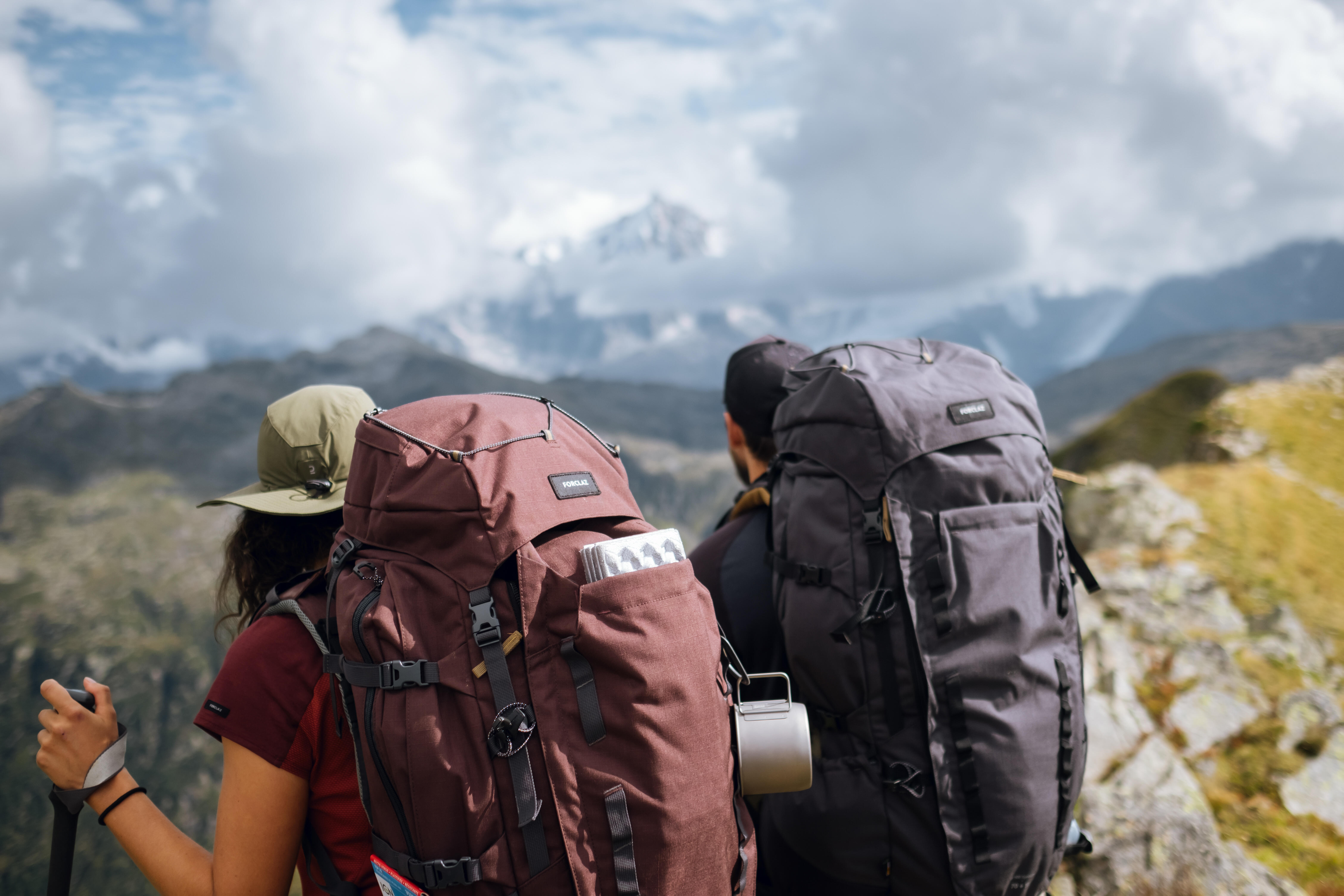 Men’s 70 L + 10 L Hiking Backpack - MT 900 - Carbon grey, smoked black - Simond - Decathlon