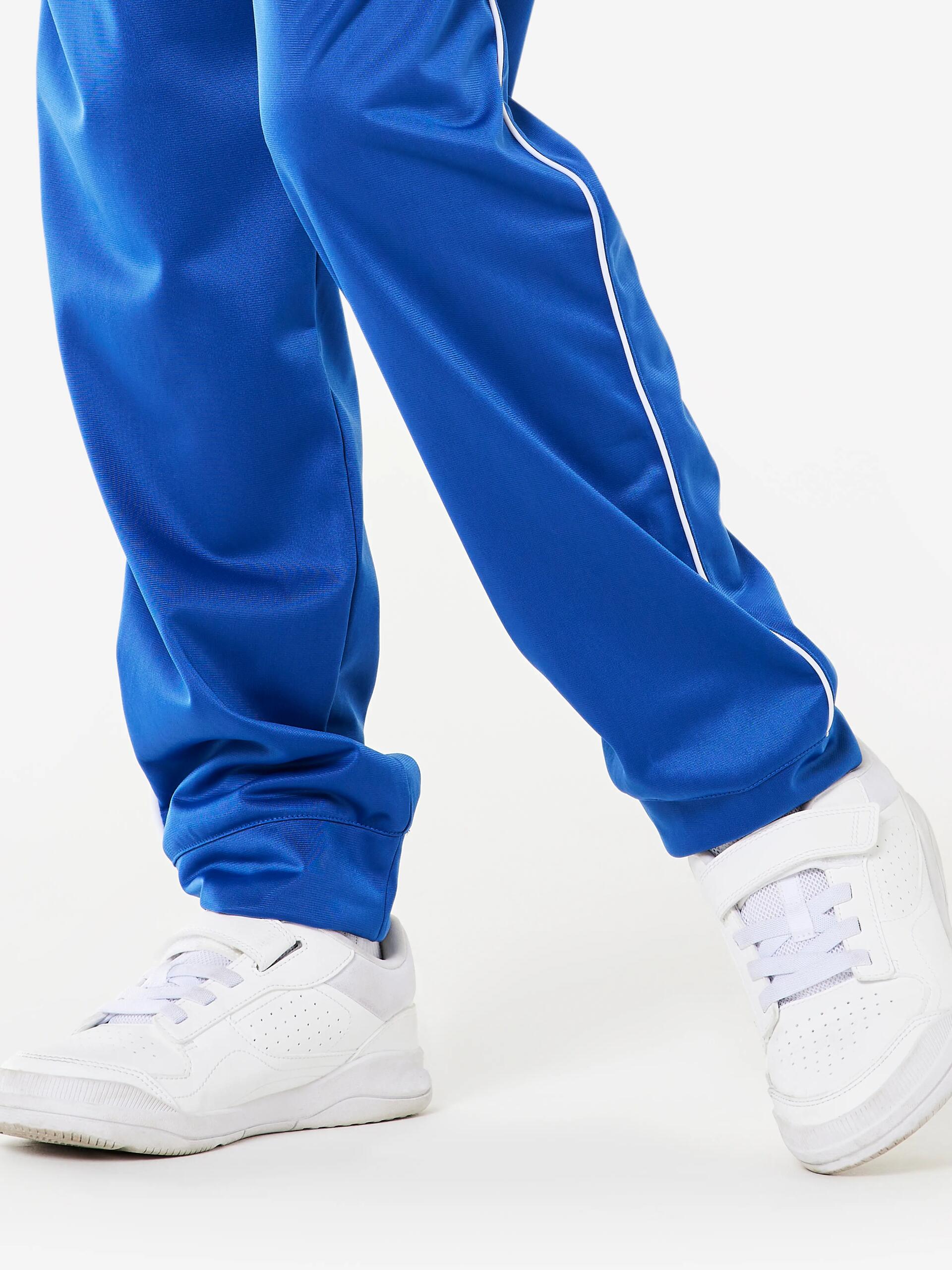 Designing shoes adapted to growing feet