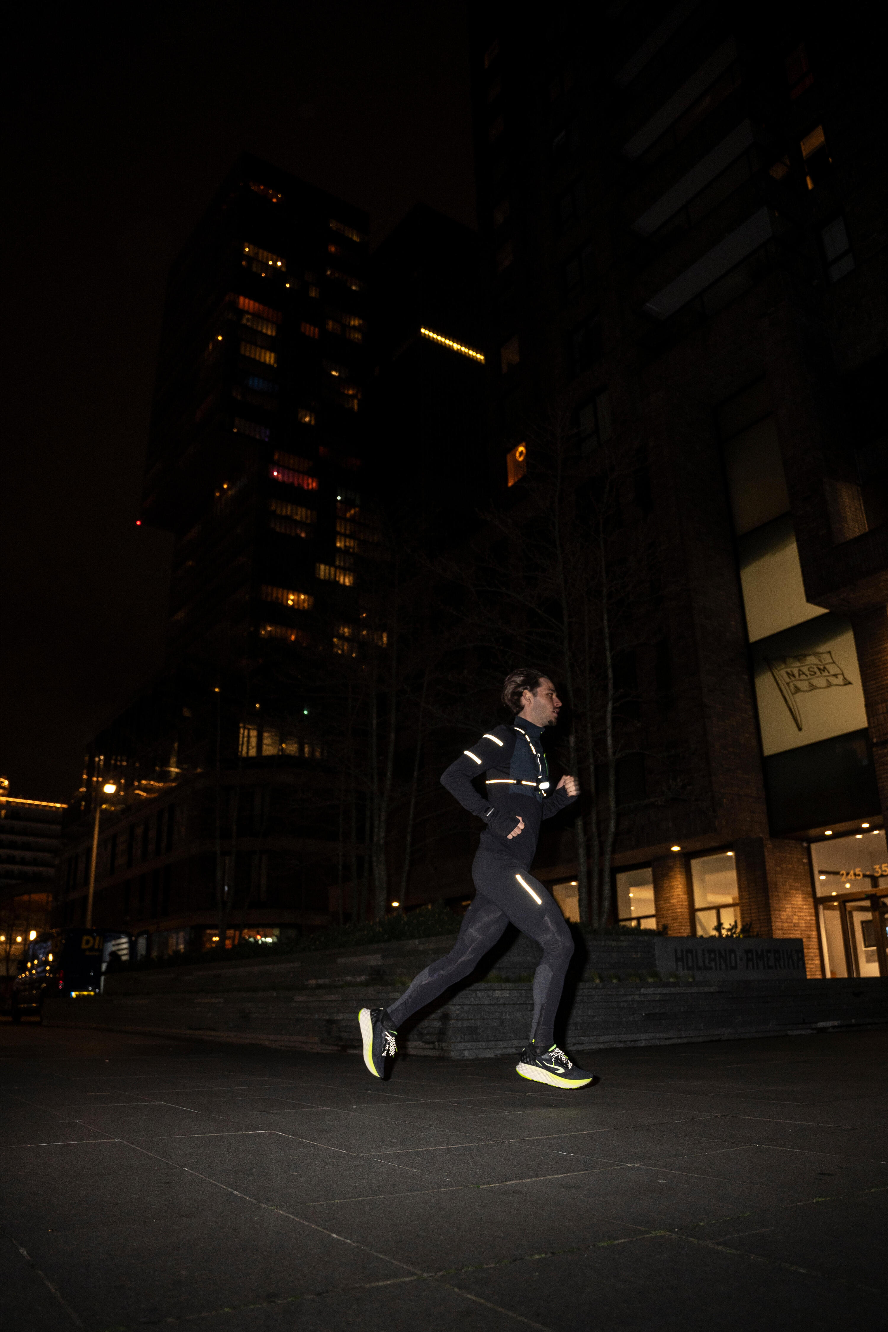 RUN LIGHT 250 FW19 CHEST RUNNING LIGHT - black KIPRUN | Decathlon