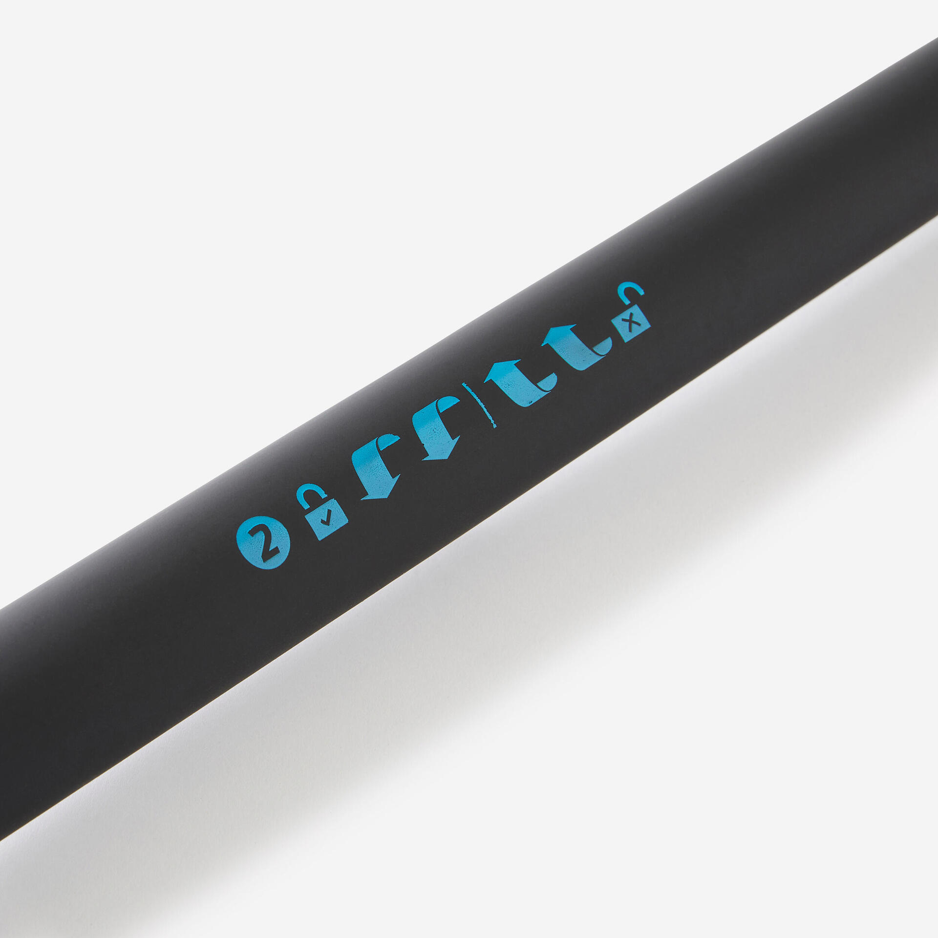 Locking Door Mount Pull-Up Bar BT 150 - 70 cm