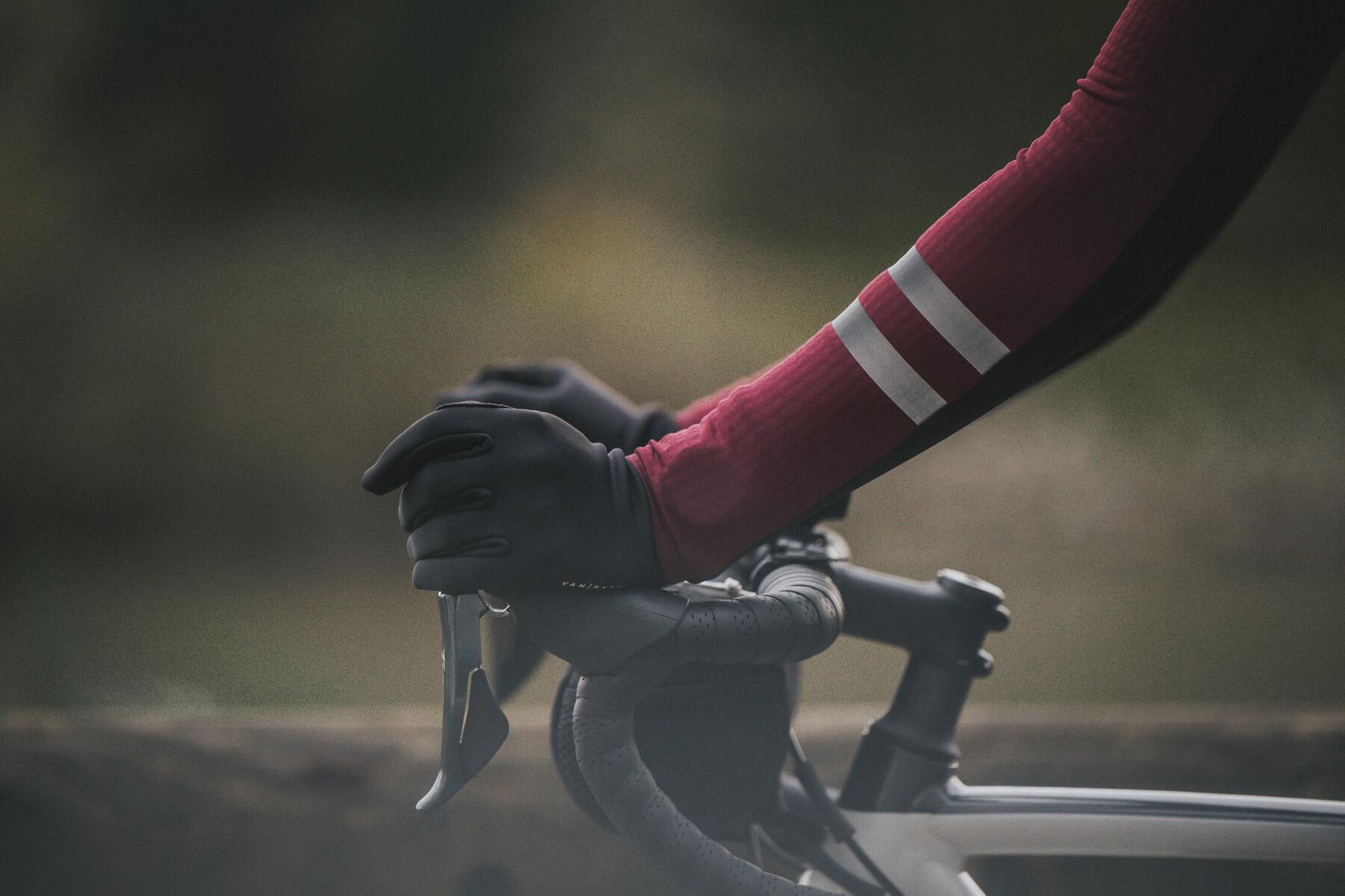 S'équiper à vélo quand il fait frais : conseils et équipements clés