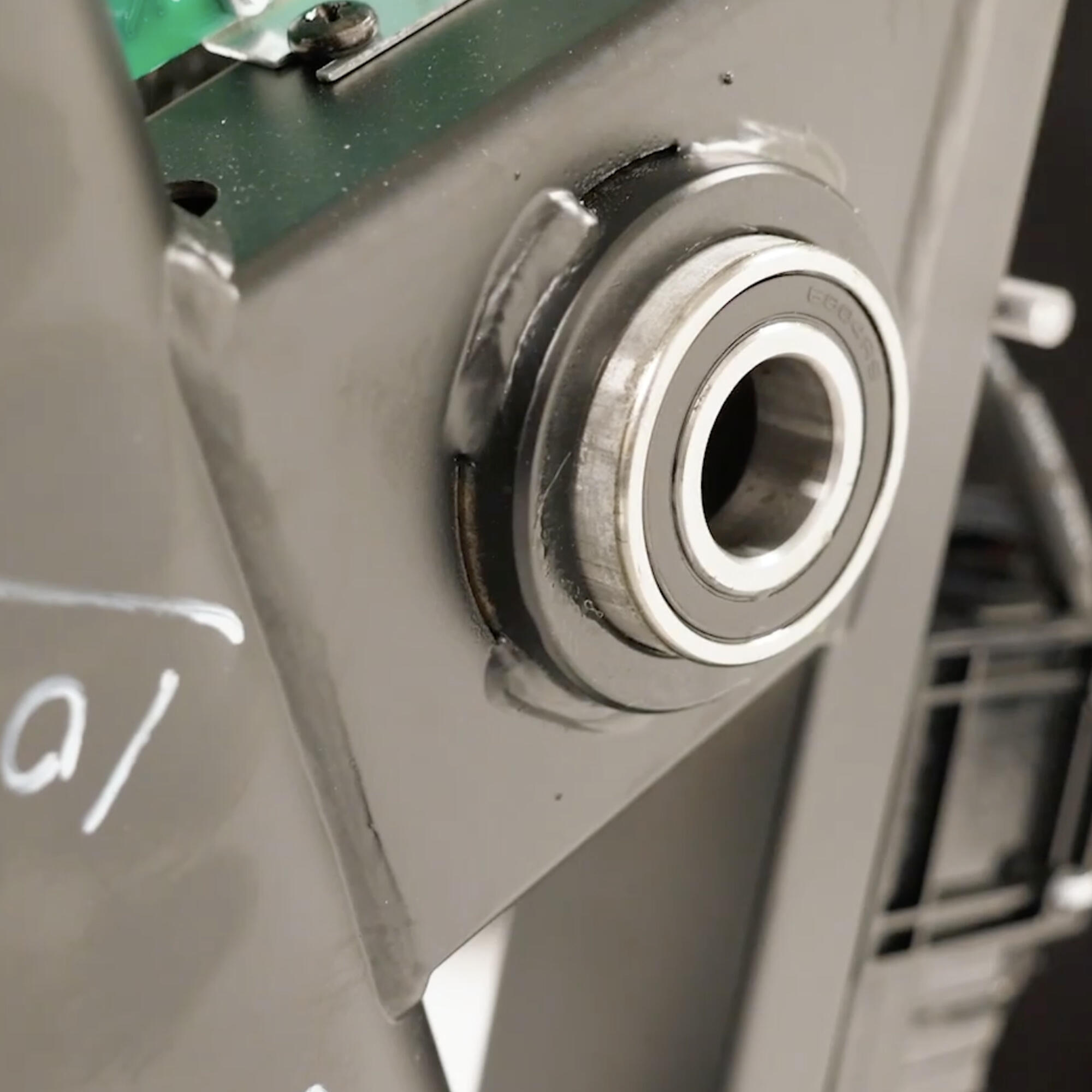 Stationary Bike Axle Bearings Replacement - Workshop - Decathlon