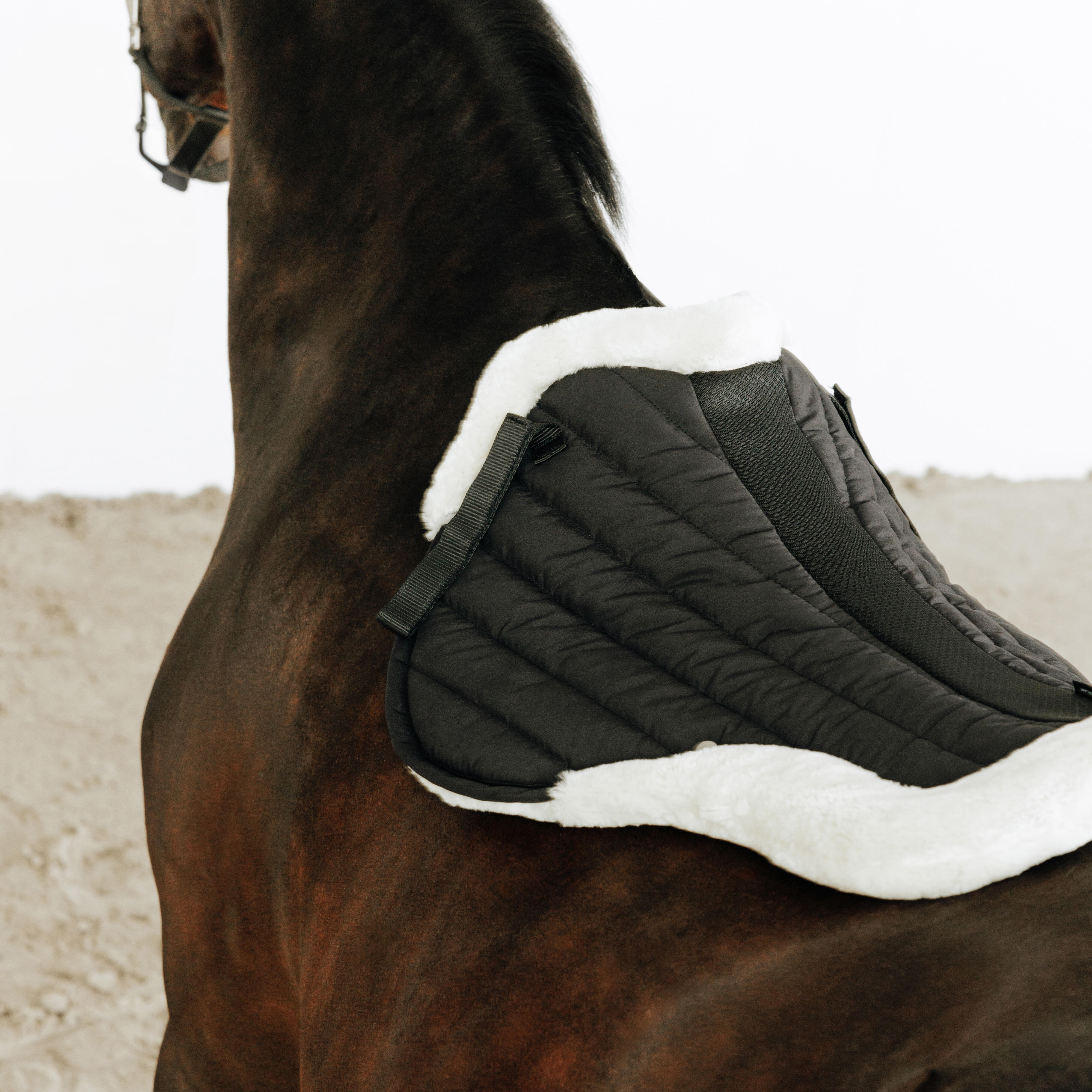 Synthetic Sheepskin Saddle Pad - 900 Black - smoked black - Fouganza ...