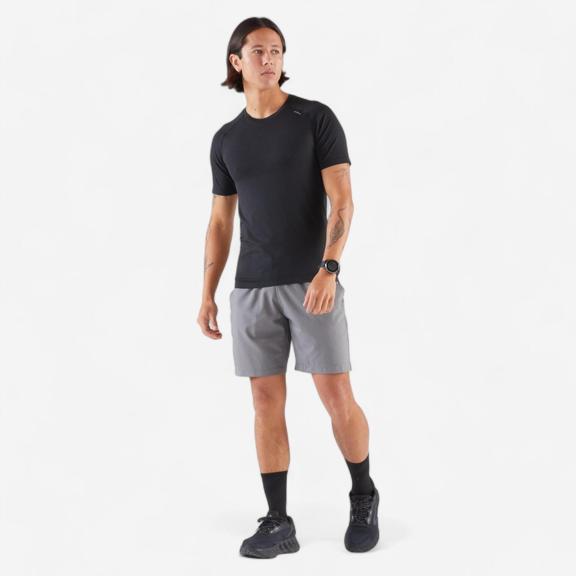 Men's Breathable Running Shorts RUN 500 DRY+ - Granite Grey
