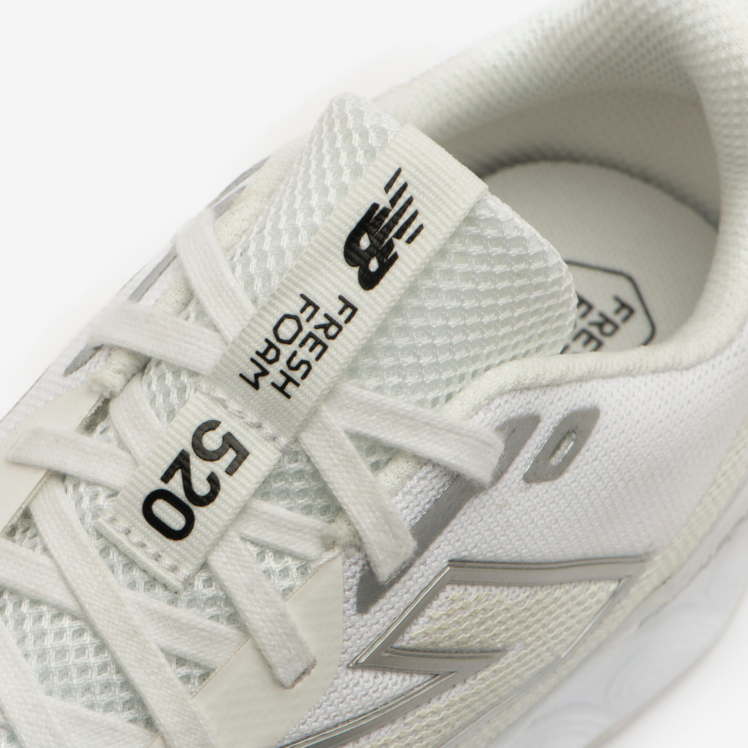 Sieviešu skriešanas apavi “New Balance Fresh Foam 520 V9”, balti - Decathlon