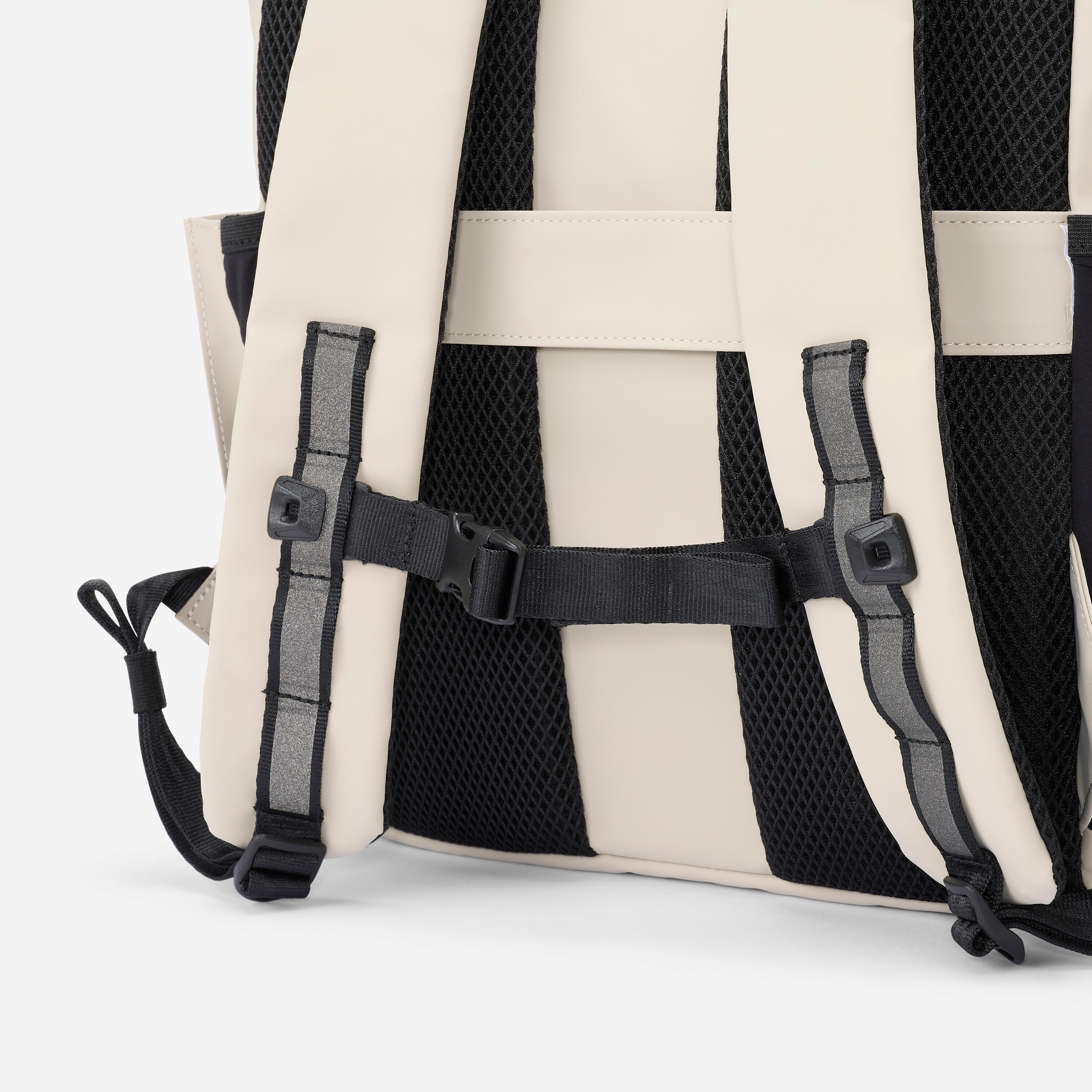 Water Repellent Backpack with Laptop Compartment 15 L - Lunar Beige ...