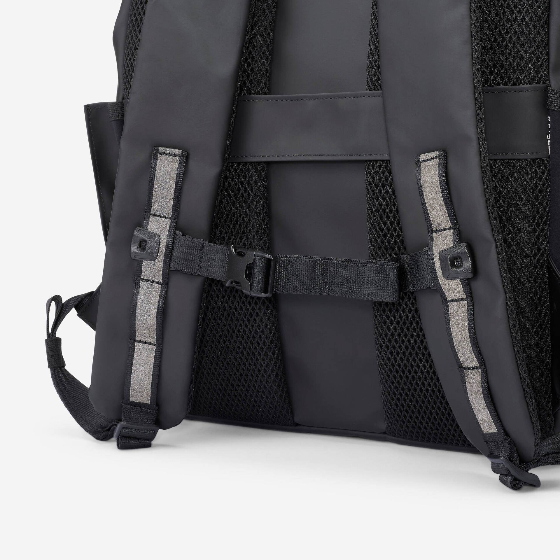 Water Repellent Backpack with Laptop Compartment with 15L capacity - Black