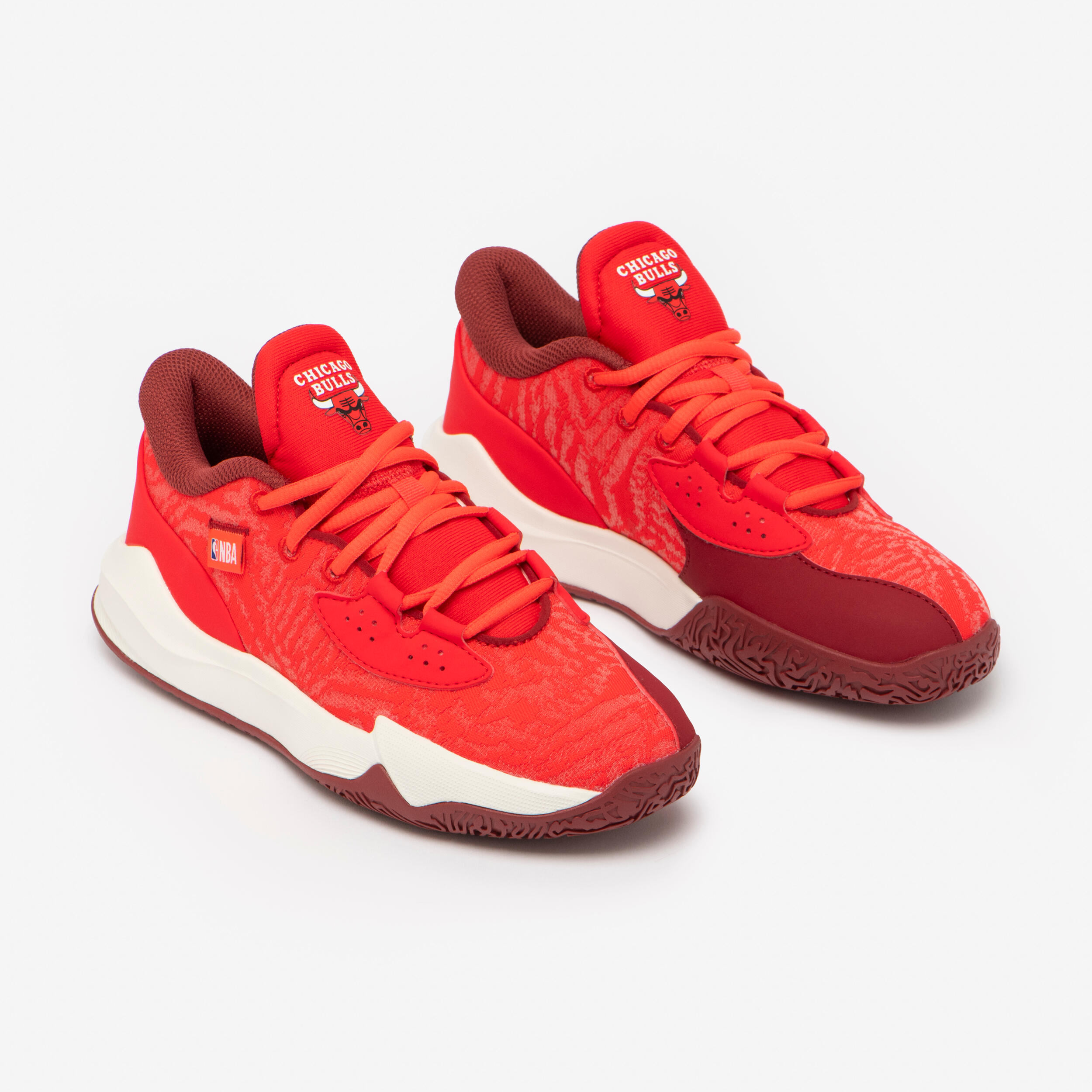 Tenisice za košarku Fast 900 niske dječje NBA Bulls crveno-bijele ...