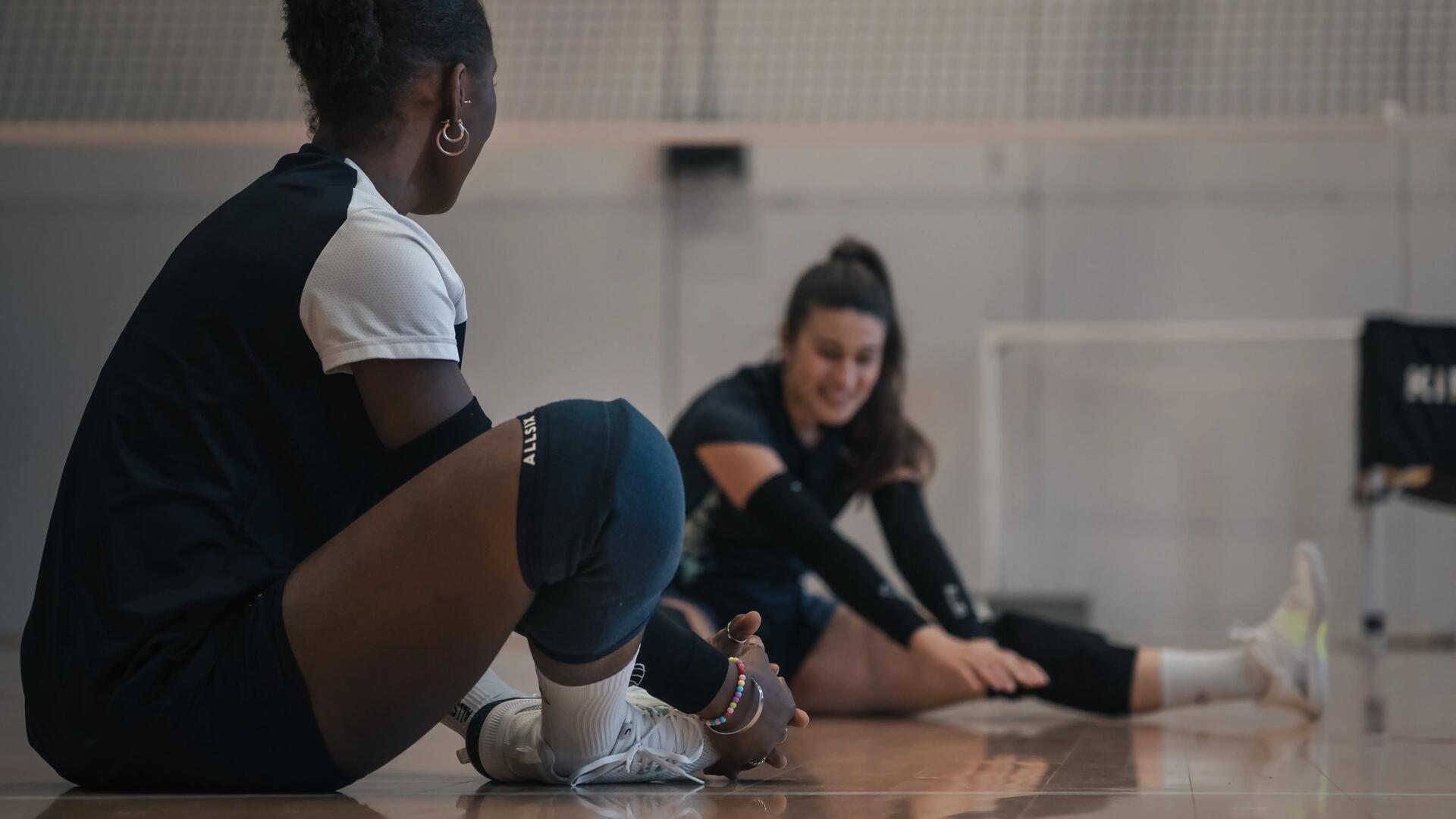 Volleybal oefeningen: warming-up, techniek en plezier voor elke speler