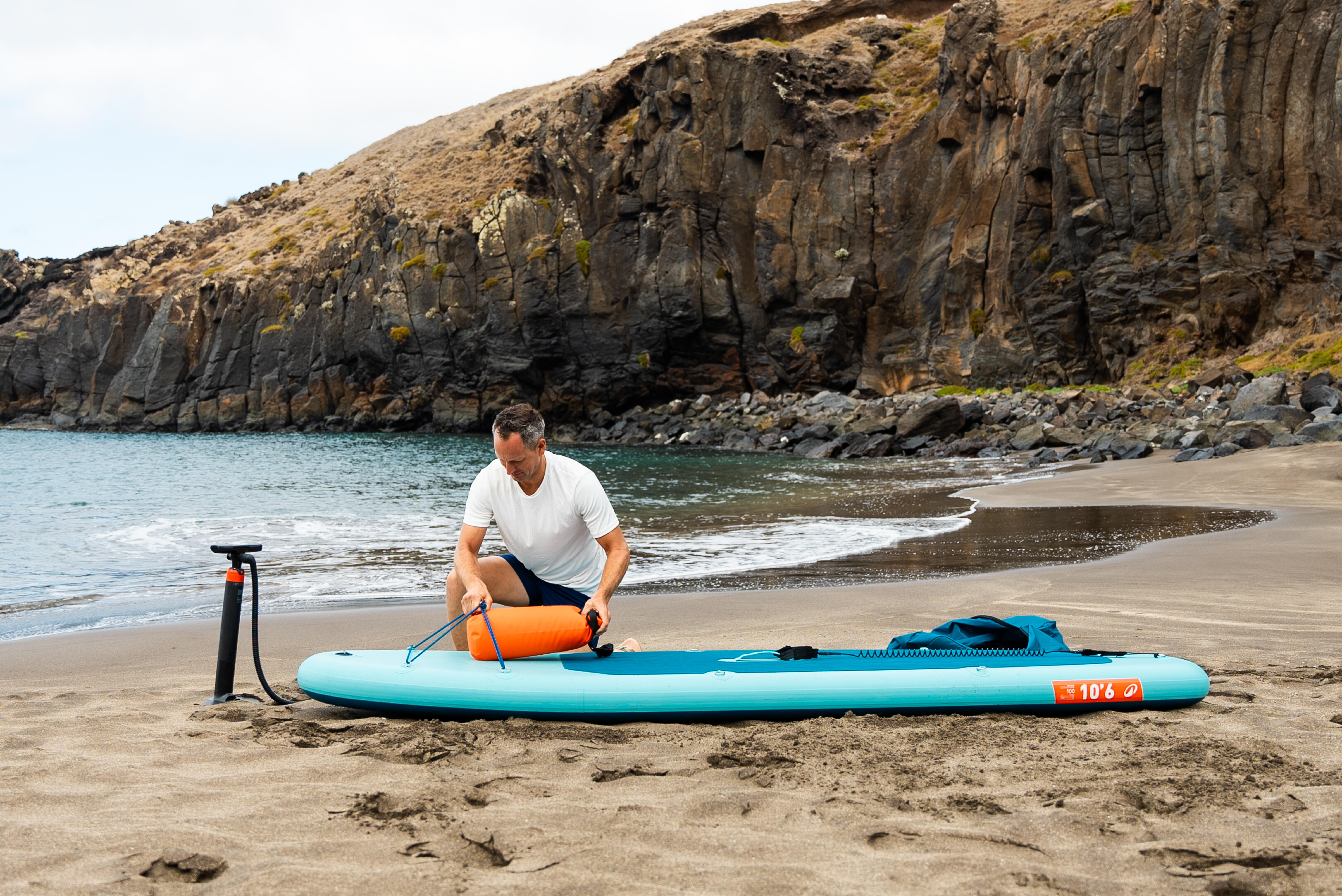 Waterproof Bag 10 L - Orange - Papaya orange, smoked black - Itiwit ...