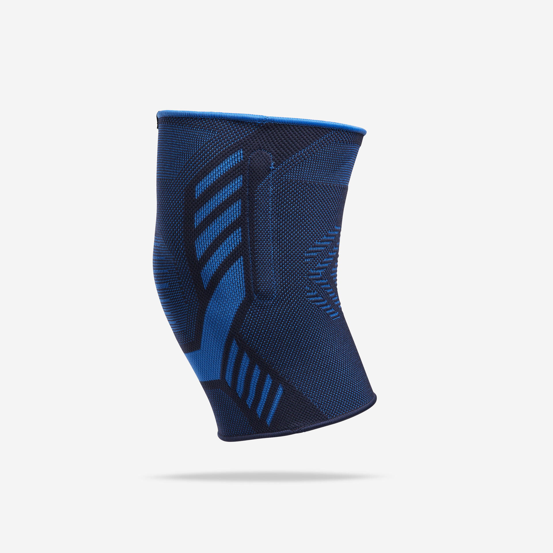 Right or left knee support with side reinforcements