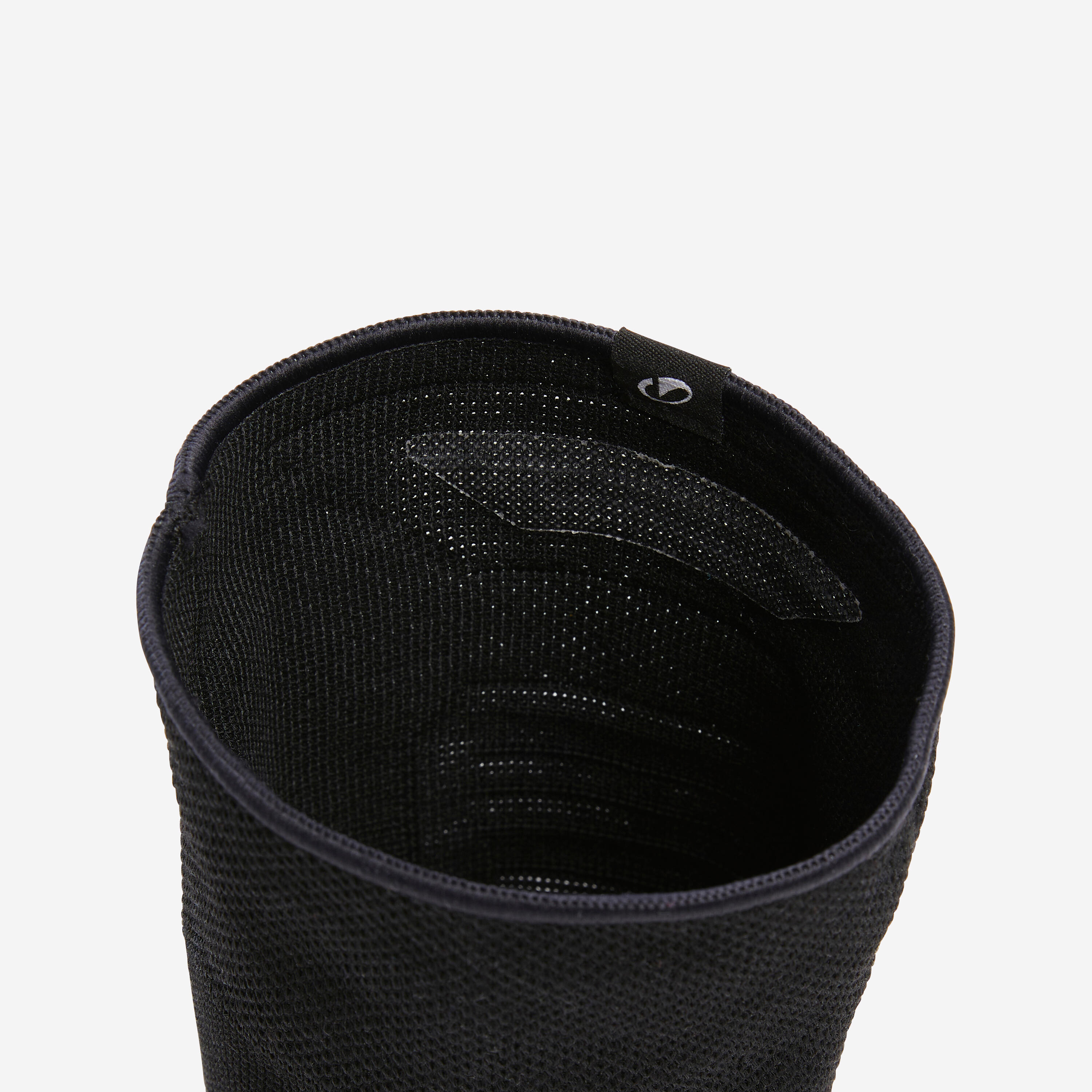 Knee Support - Left or Right - smoked black - Decathlon - Decathlon