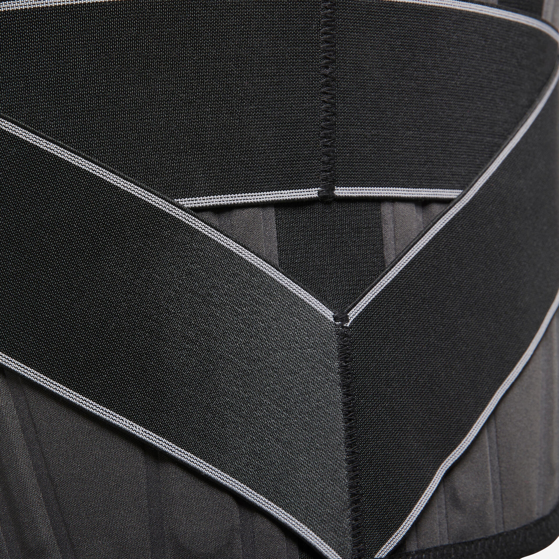 Level 4 lumbar support belt with adjustable straps