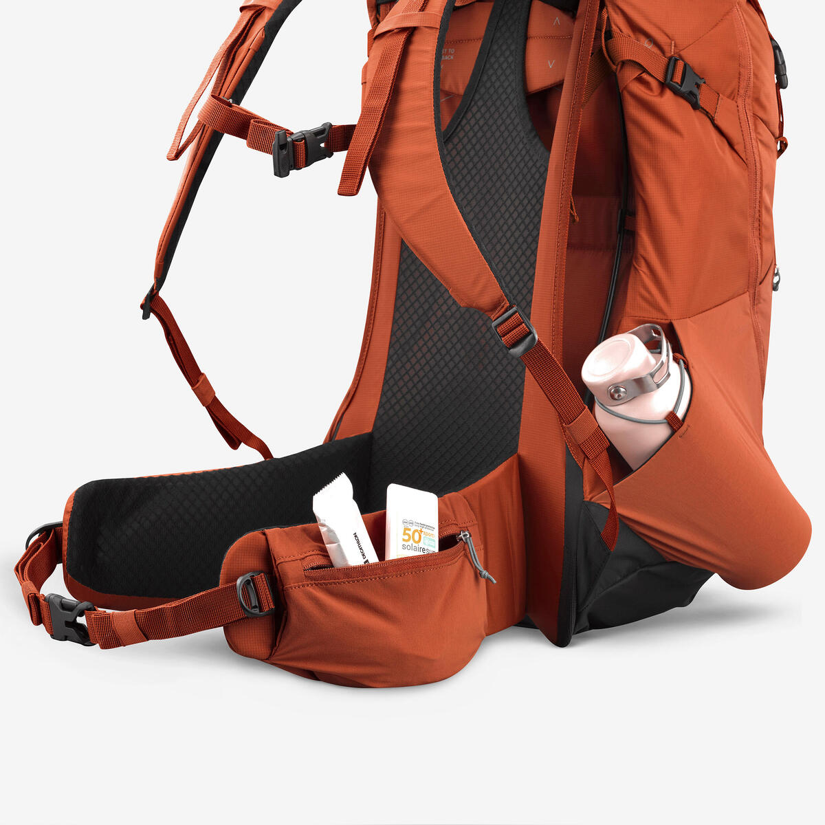 Morral de senderismo montaña MH500 38L café - Decathlon